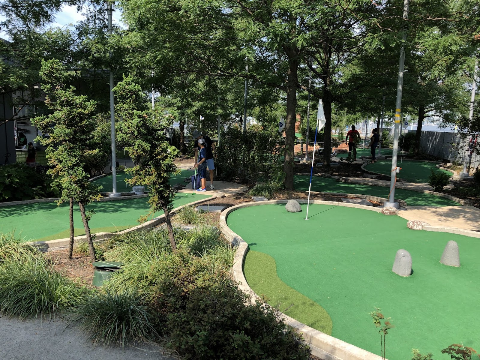 Pier 25 Mini Golf (2025) – Best of TikTok, Instagram & Reddit Travel Guide