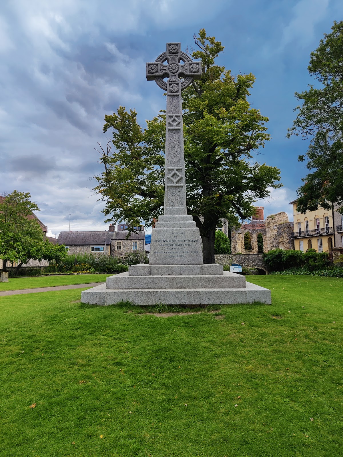 Forbury Gardens Reading (2025) – Best of TikTok, Instagram & Reddit ...