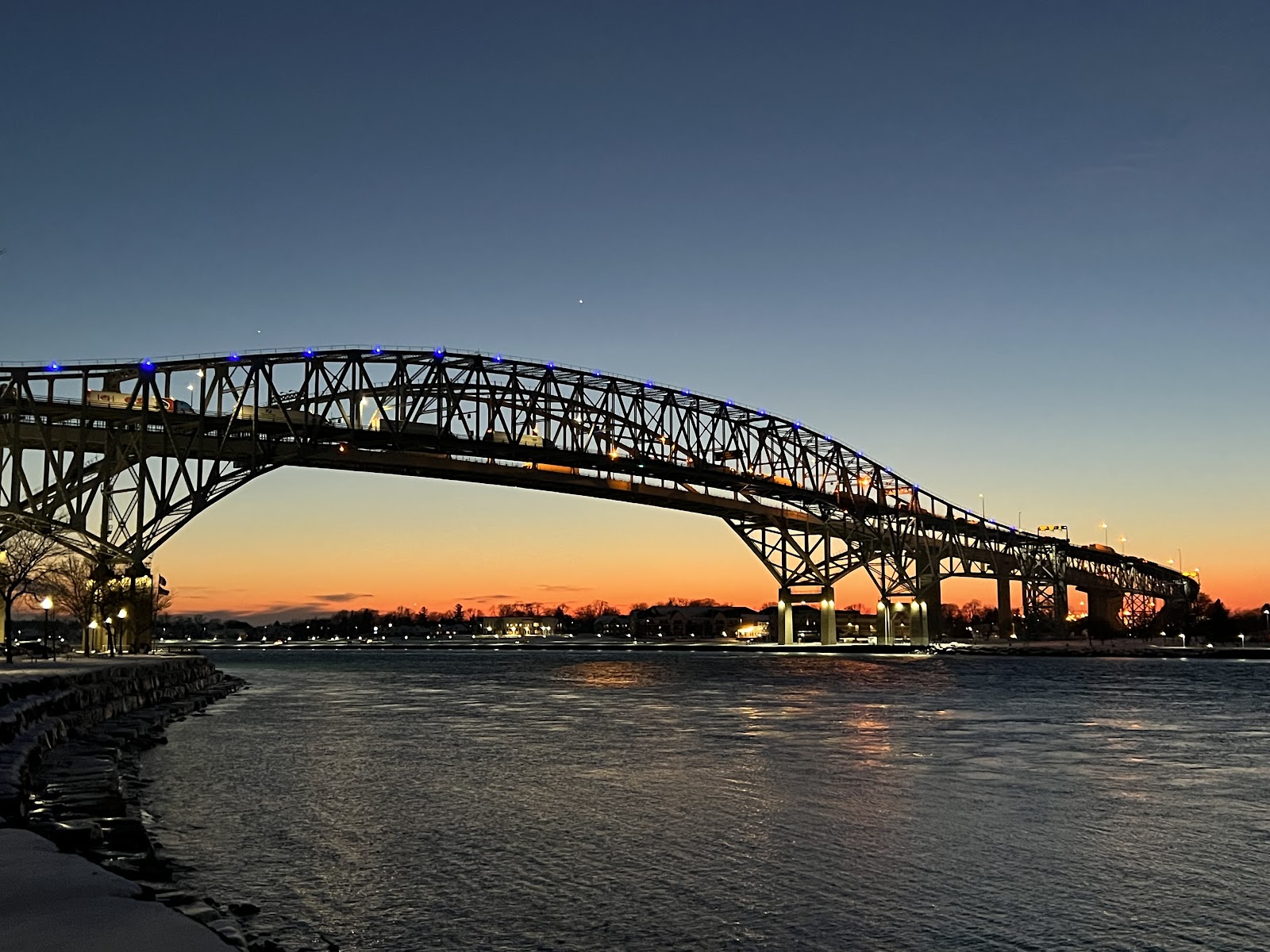 Blue Water Bridge (2026) – Best of TikTok, Instagram & Reddit Travel Guide