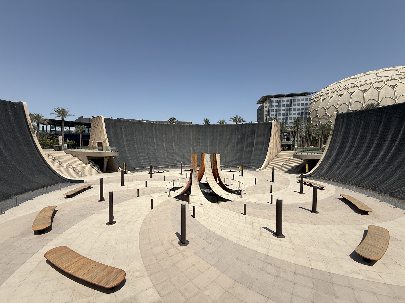 Surreal Water Feature Dubai (2026) – Best of TikTok, Instagram & Reddit ...