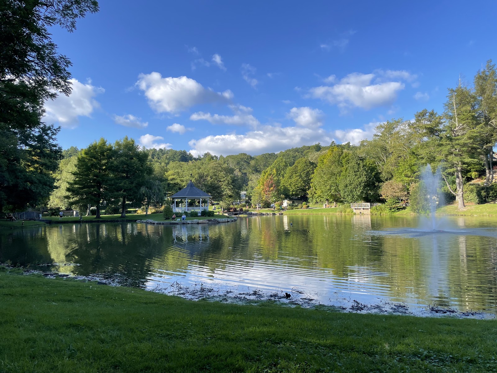 Broyhill Park and Mayview Lake (2025) – Best of TikTok, Instagram ...