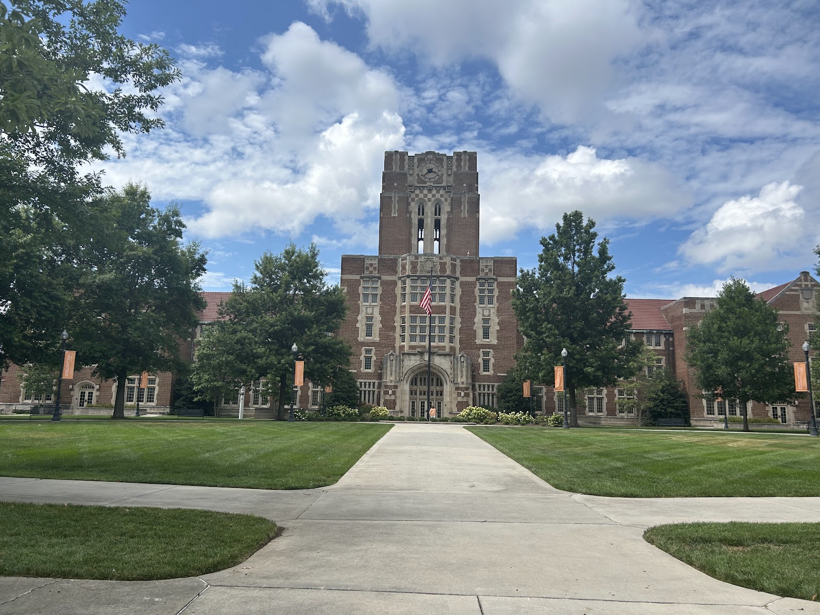 Ayres Hall Knoxville (2026) – Best of TikTok, Instagram & Reddit Travel ...
