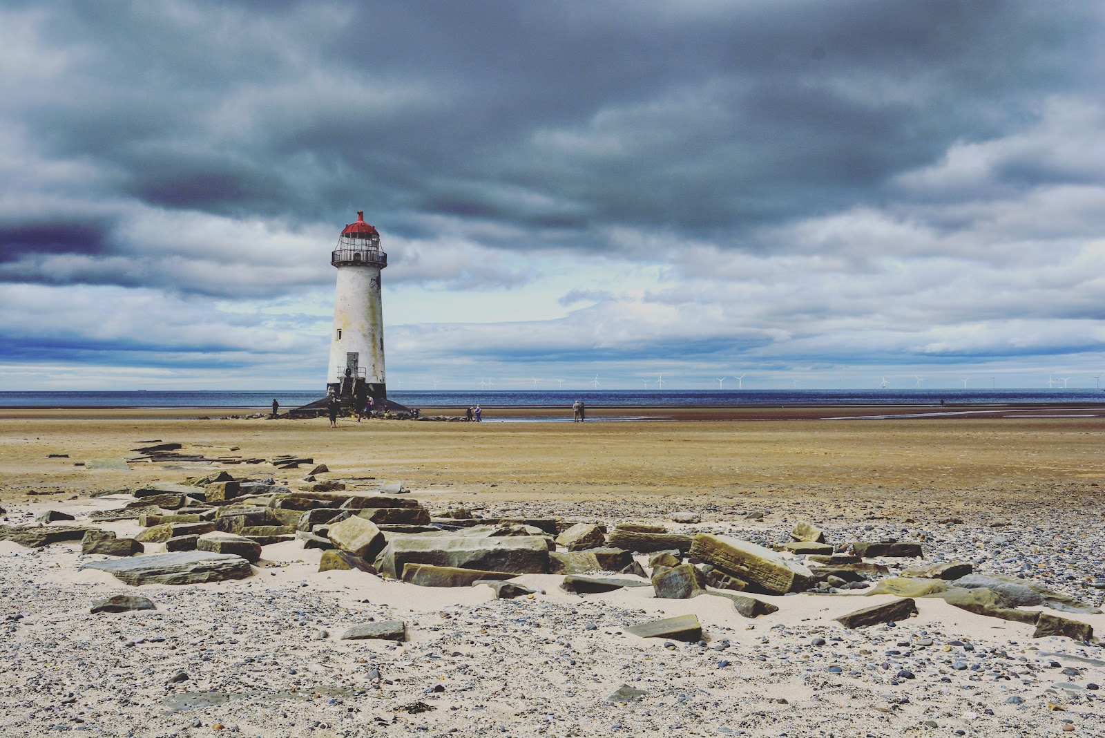 Talacre Beach (2026) – Best of TikTok, Instagram & Reddit Travel Guide