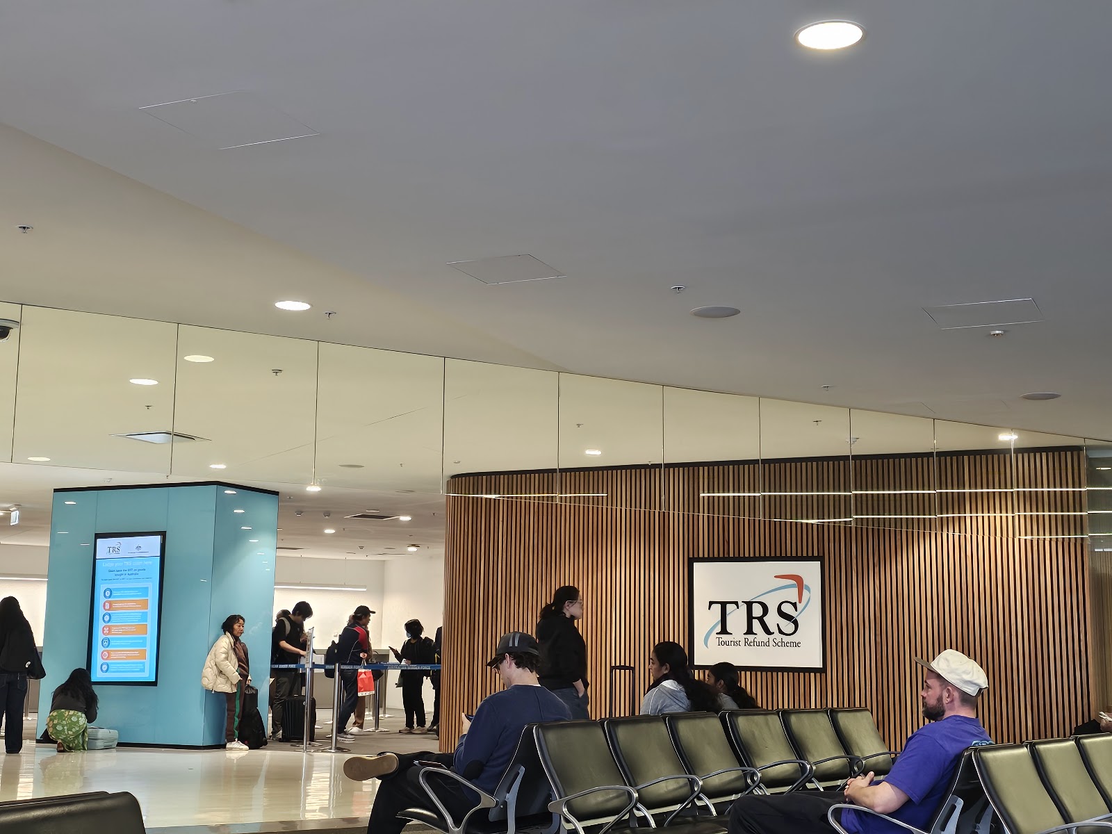 Sydney Airport (2026) – Best of TikTok, Instagram & Reddit Travel Guide