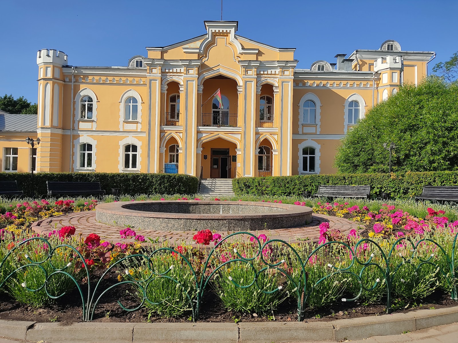 Priluki Palace and Park (2025) – Best of TikTok, Instagram & Reddit ...