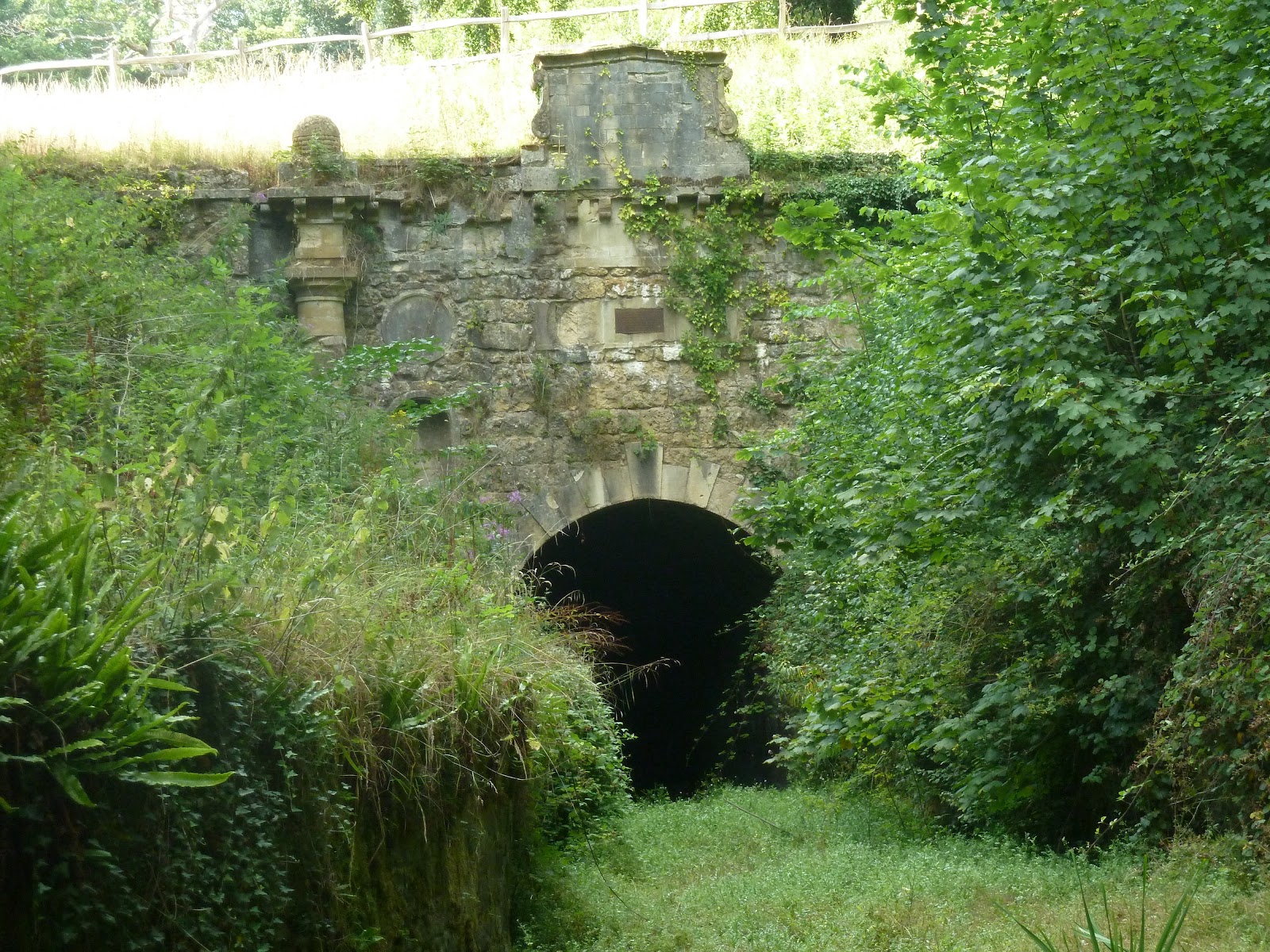 Sapperton Canal Tunnel (2026) – Best of TikTok, Instagram & Reddit ...