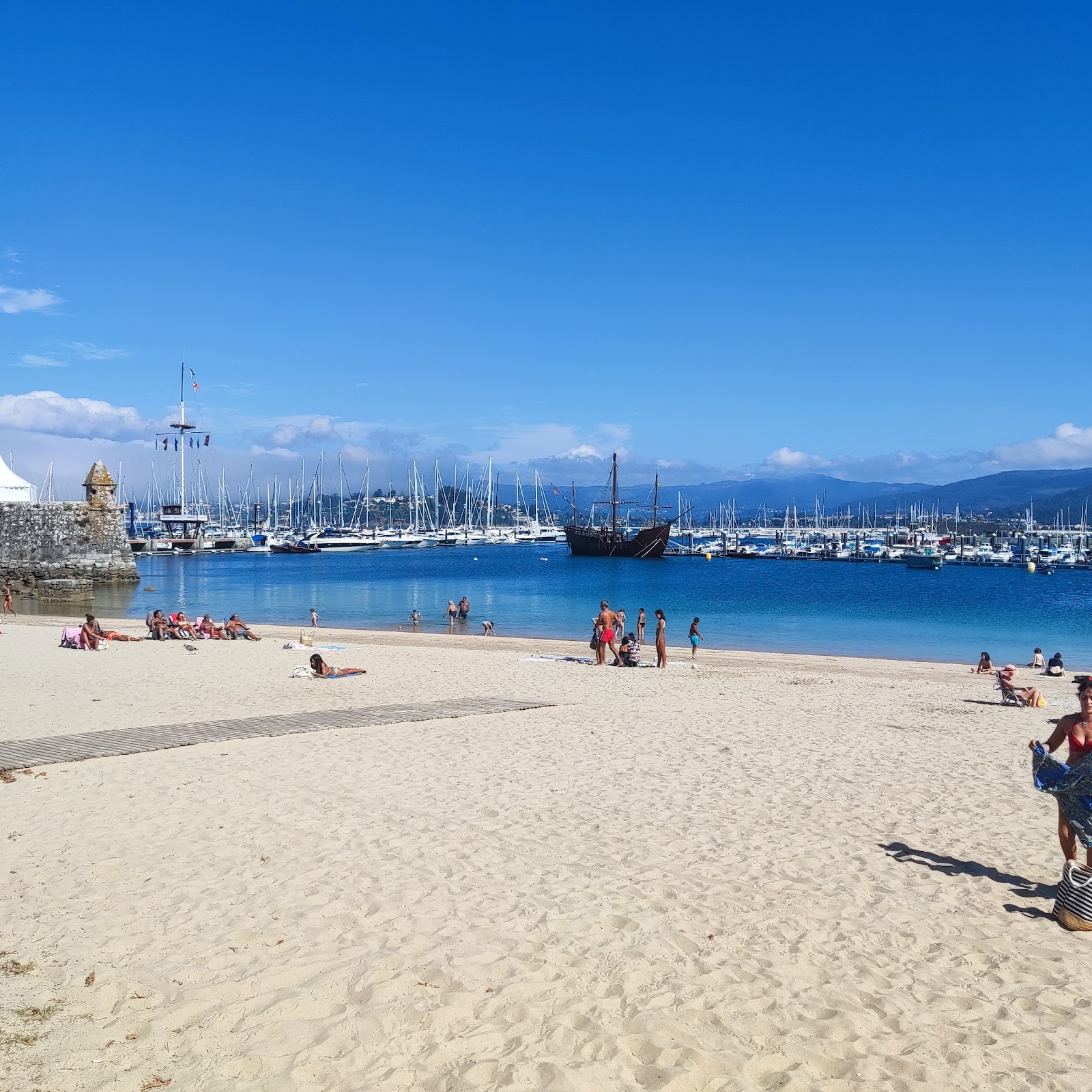 Praia da Ribeira (2025) – Best of TikTok, Instagram & Reddit Travel Guide