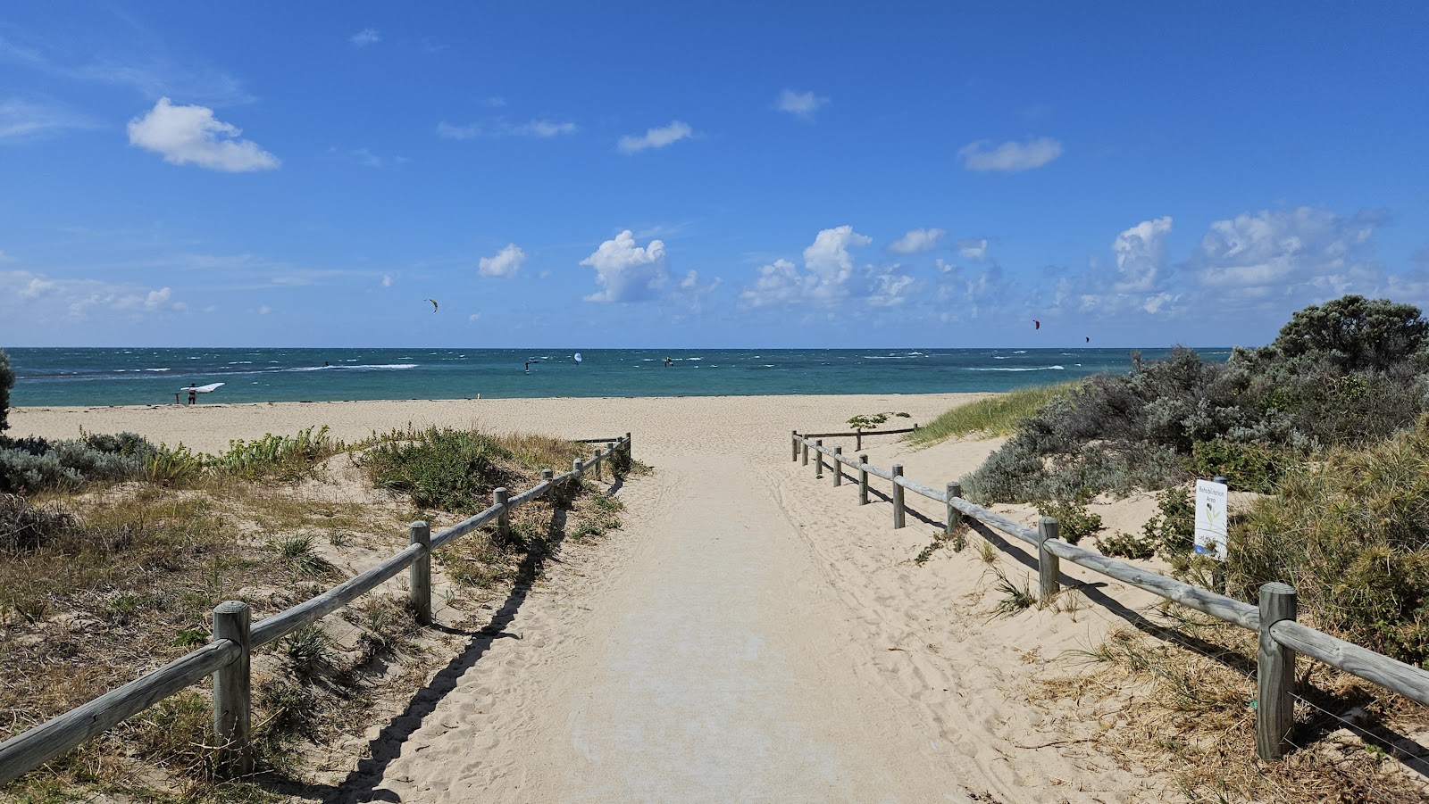 Avalon Beach (2026) – Best of TikTok, Instagram & Reddit Travel Guide