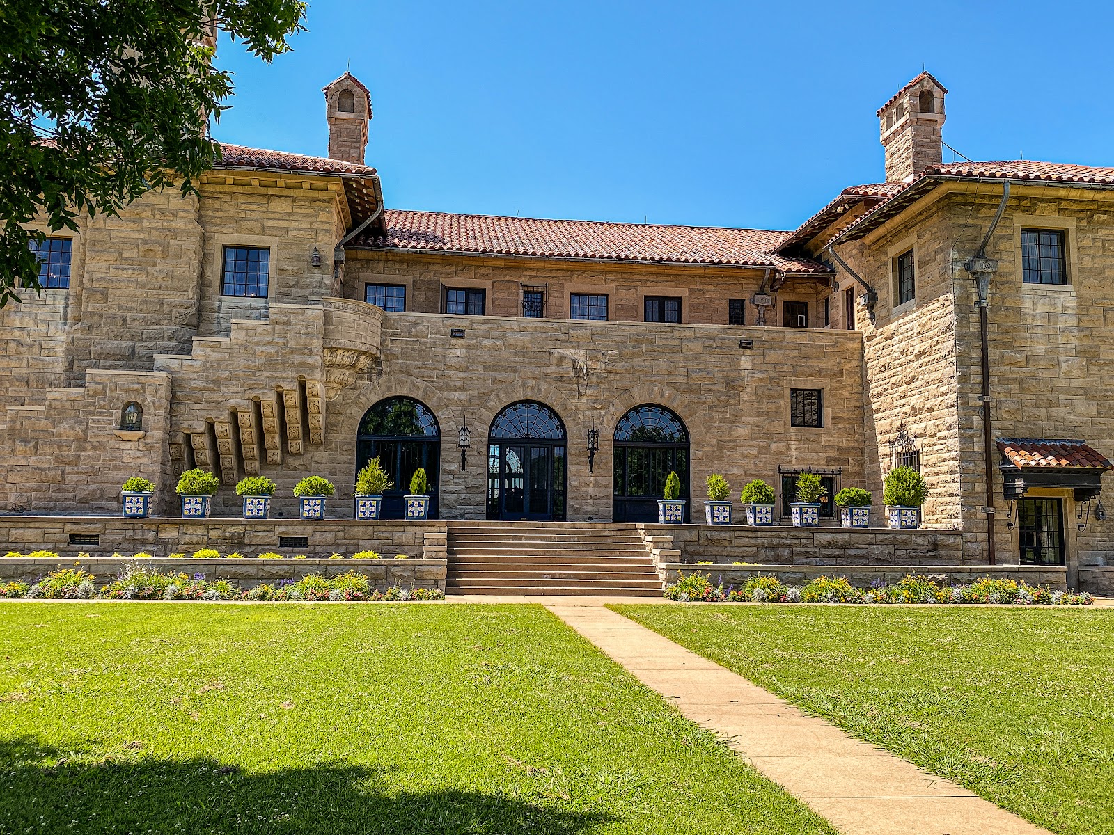 Marland Mansion and Estate (2025) – Best of TikTok, Instagram & Reddit ...