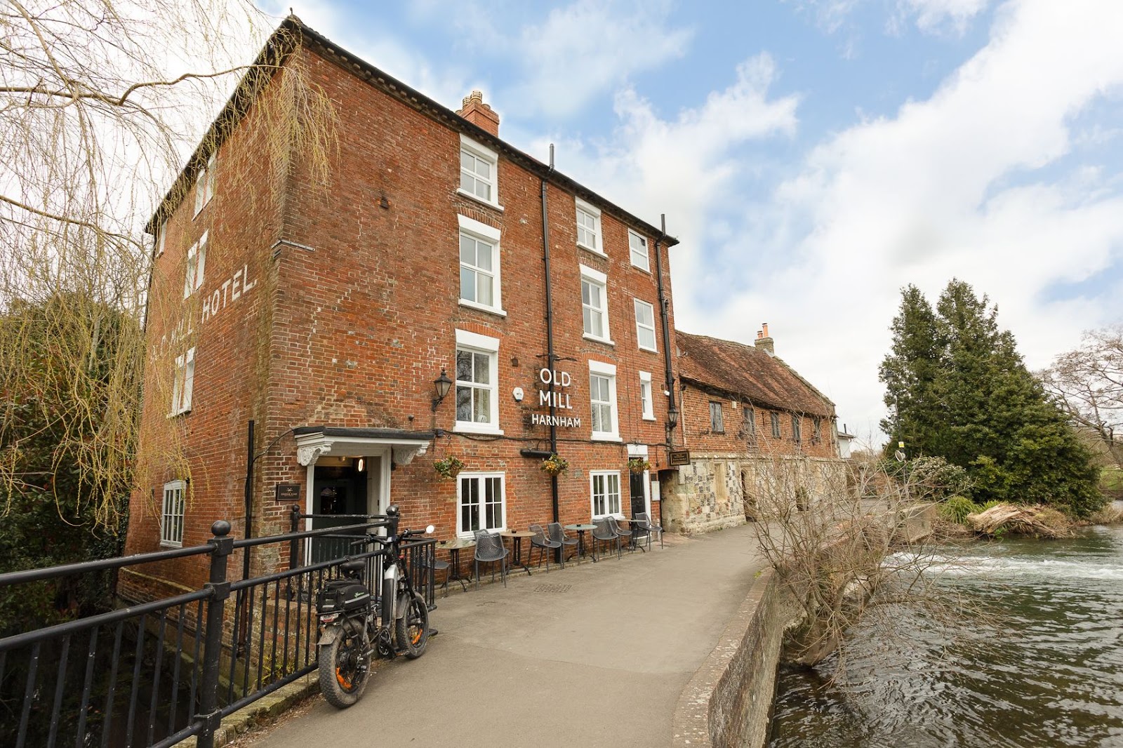 Harnham Old Bridge and Mill (2026) – Best of TikTok, Instagram & Reddit ...