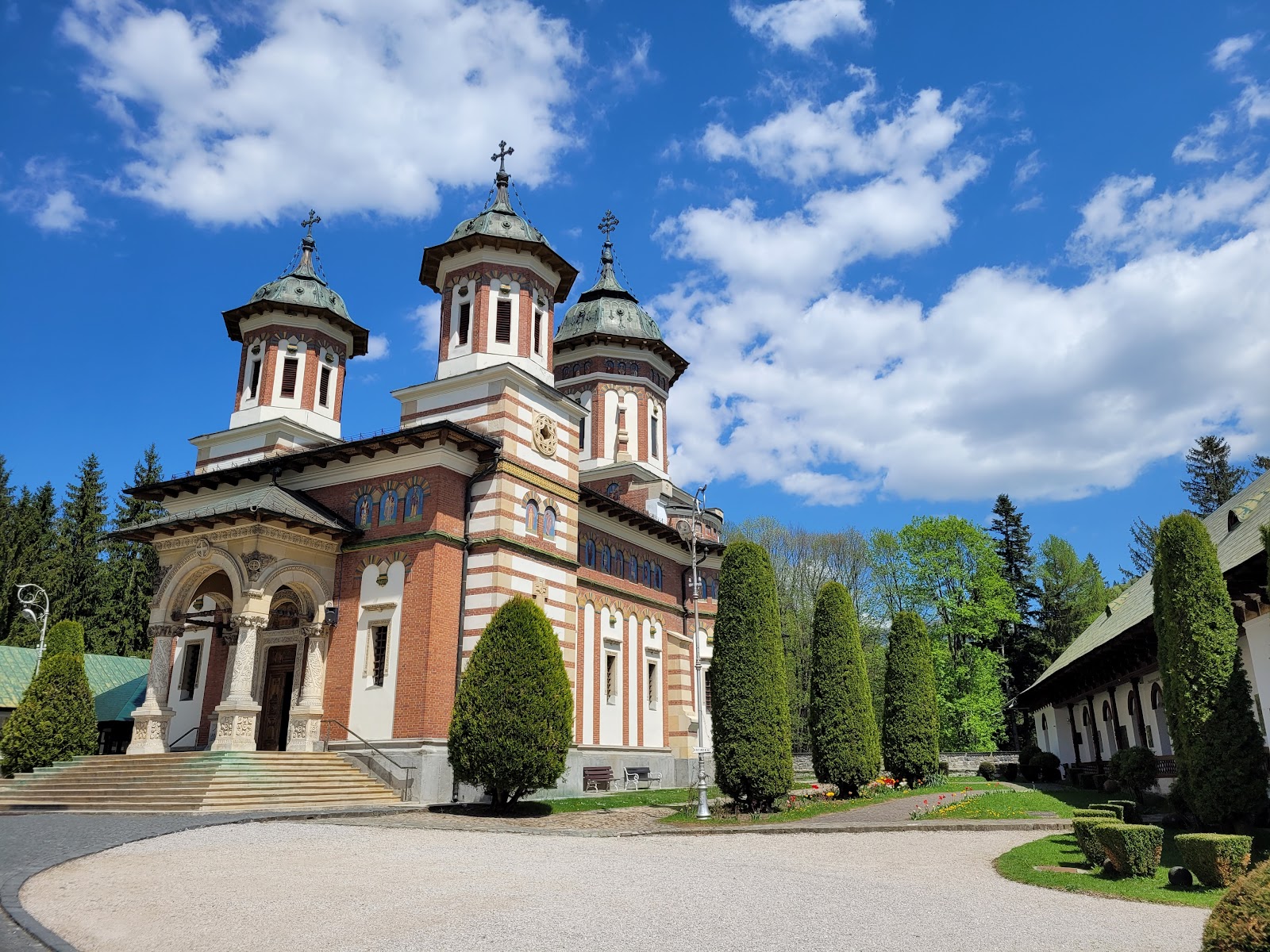 Sinaia Monastery Sinaia (2025) – Best of TikTok, Instagram & Reddit ...