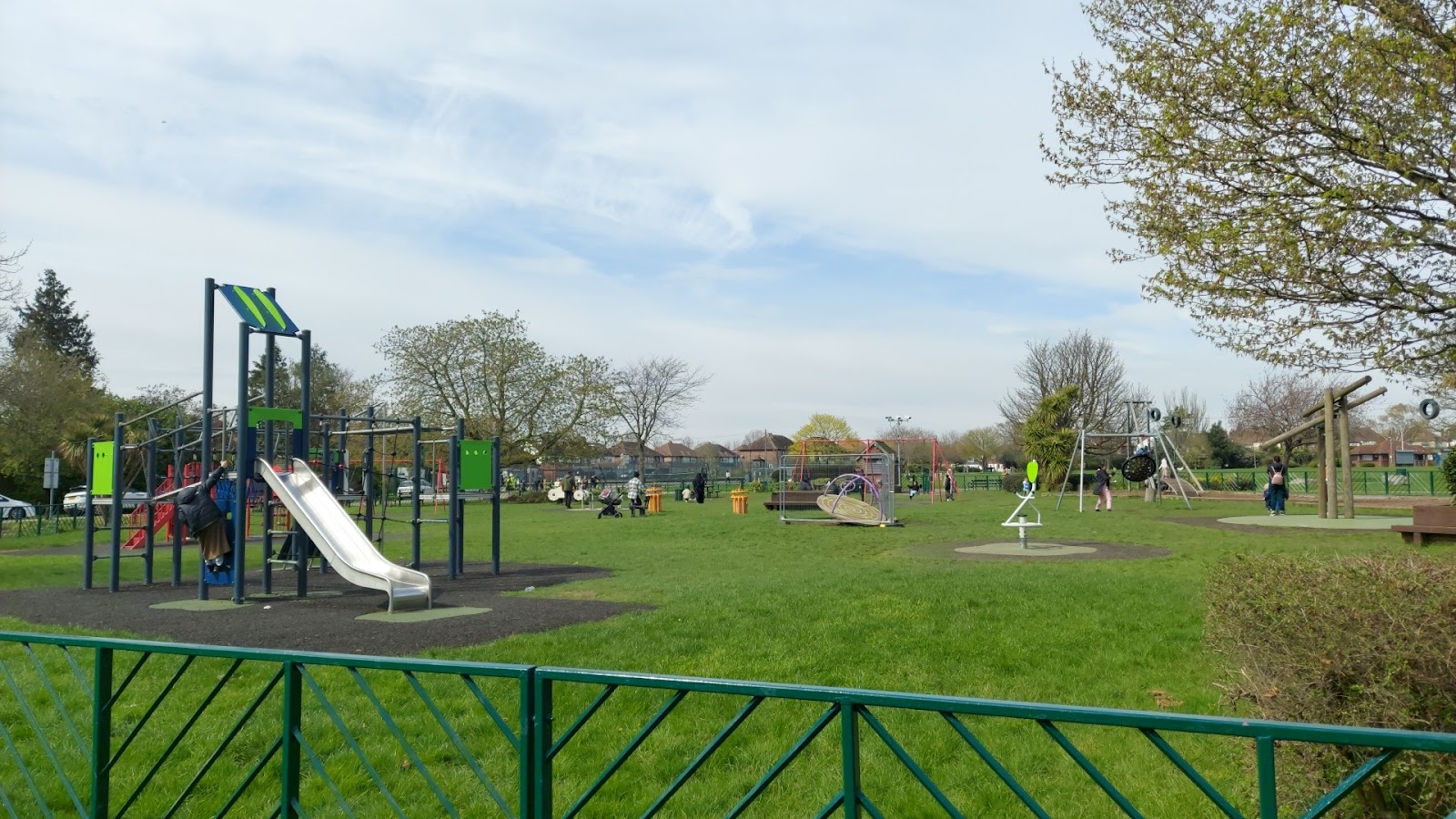 Clayhall Park (2026) – Best of TikTok, Instagram & Reddit Travel Guide