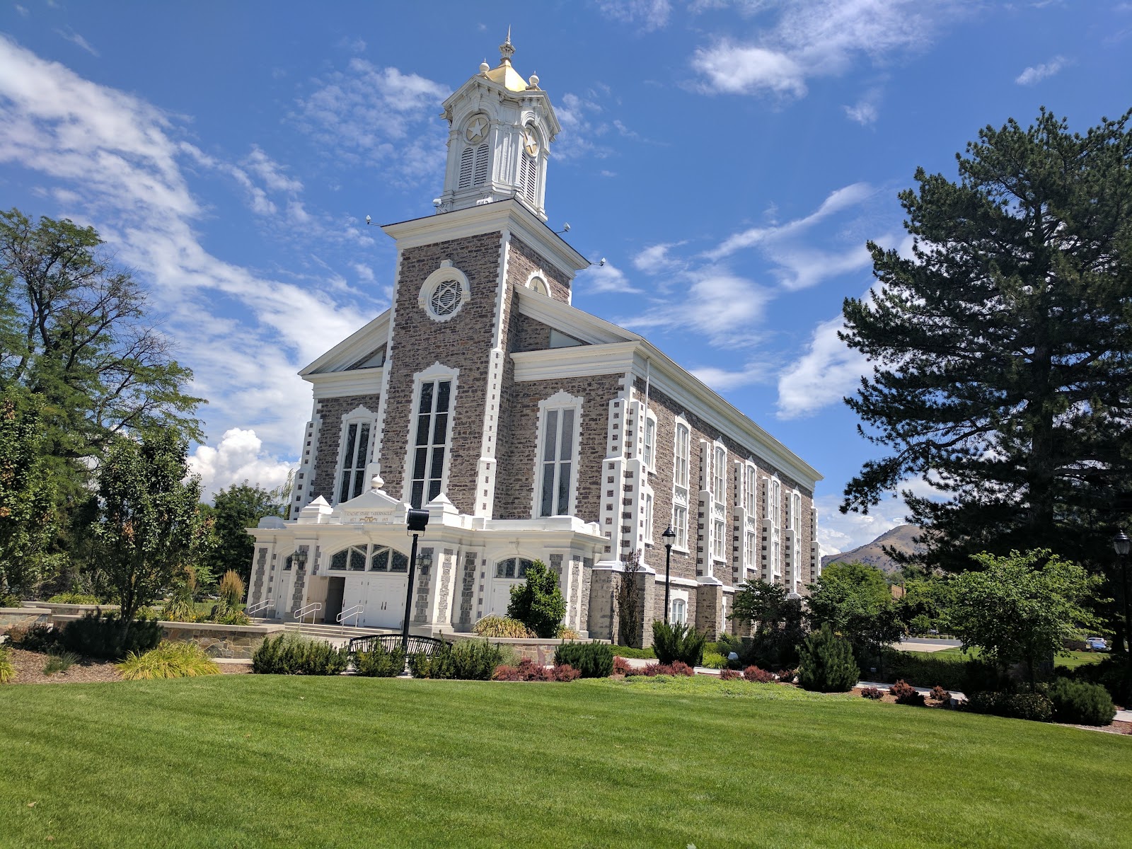 Logan Tabernacle (2025) – Best of TikTok, Instagram & Reddit Travel Guide