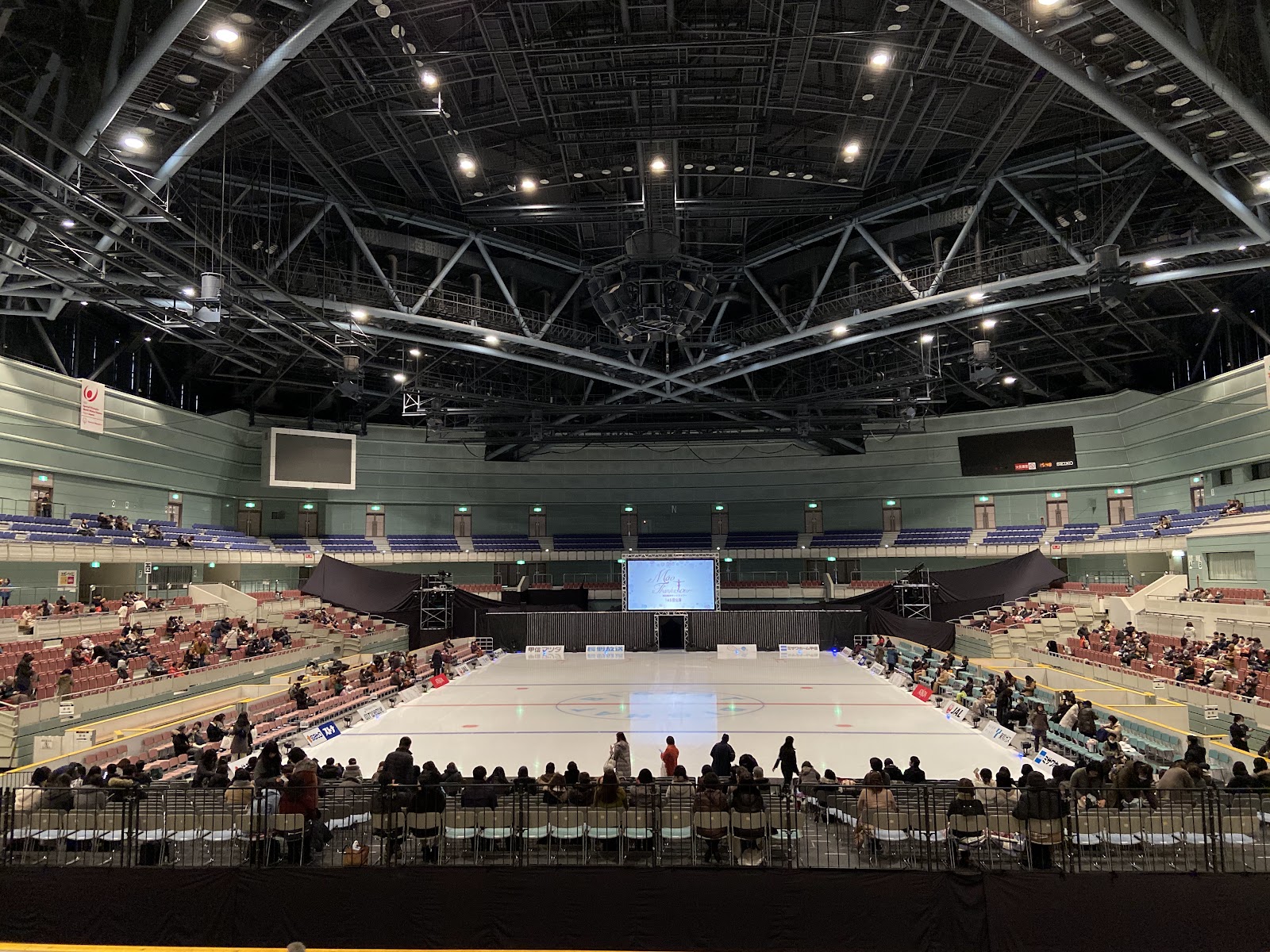 Big Hat Arena (2026) – Best of TikTok, Instagram & Reddit Travel Guide