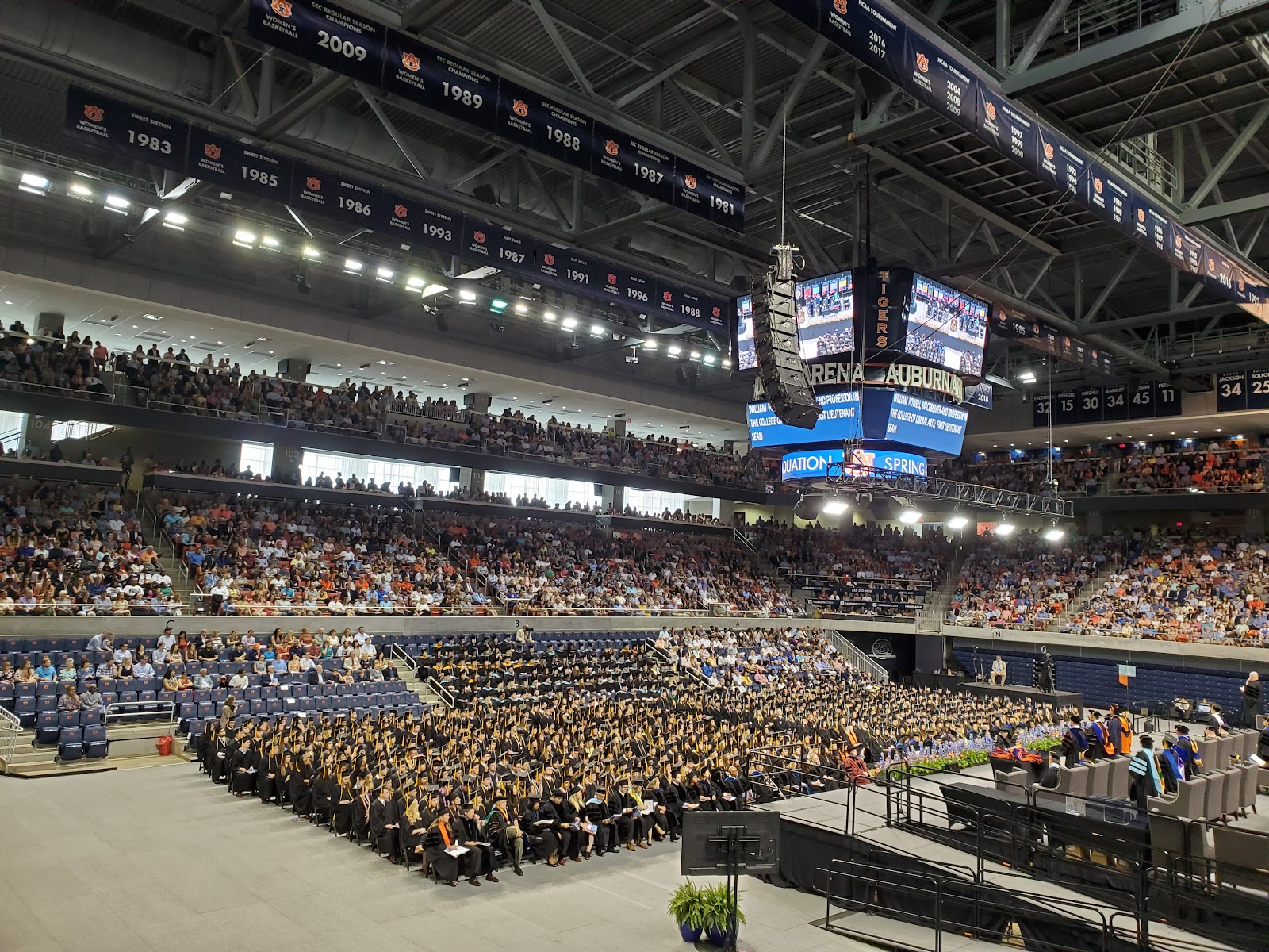 Neville Arena (2025) – Best of TikTok, Instagram & Reddit Travel Guide