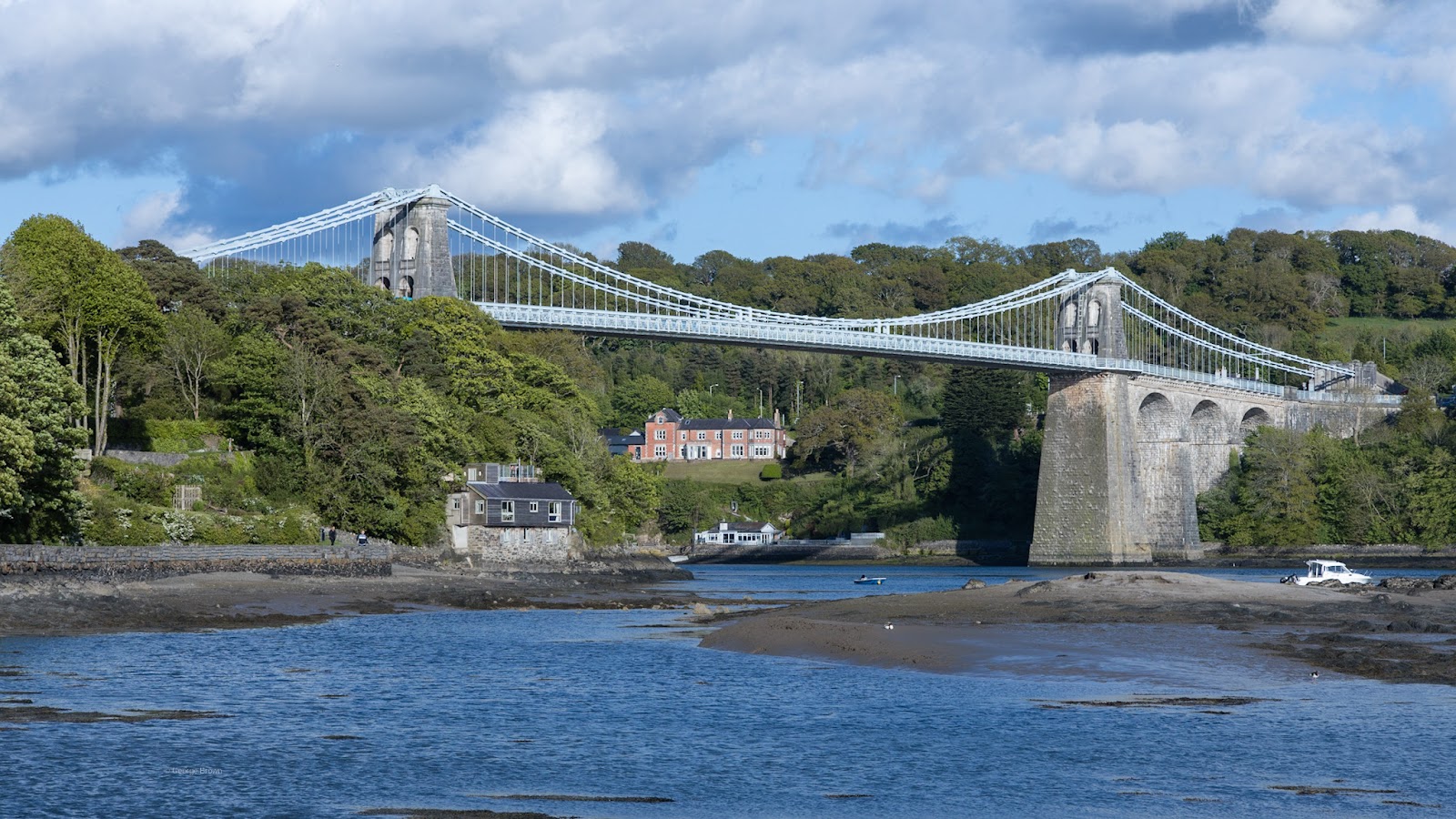 Menai Bridge Town Centre (2025) – Best of TikTok, Instagram & Reddit ...