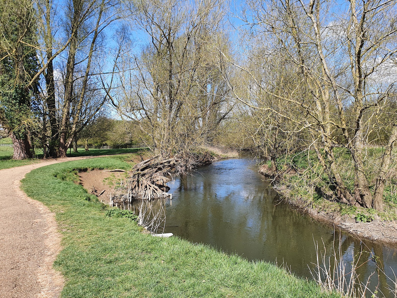 Ouzel Valley Park (2026) – Best of TikTok, Instagram & Reddit Travel Guide
