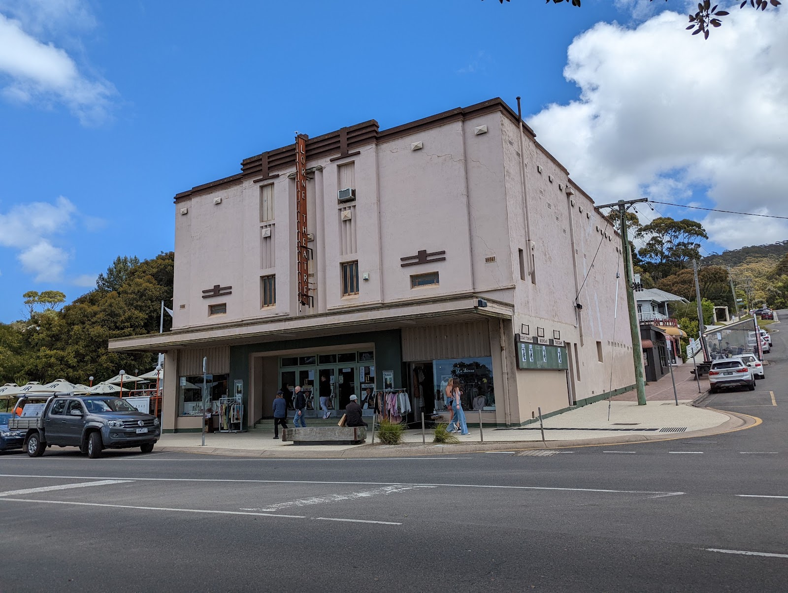 Lorne Theatre (2026) – Best of TikTok, Instagram & Reddit Travel Guide
