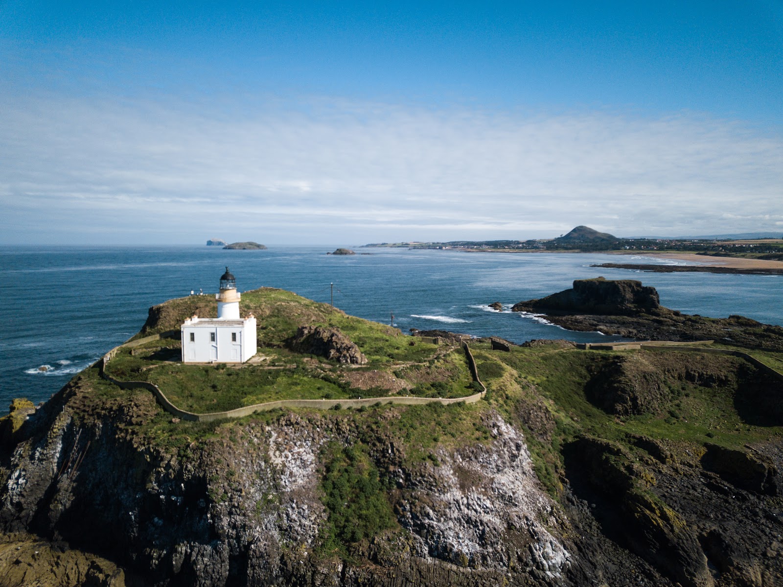 Fidra Island (2026) – Best of TikTok, Instagram & Reddit Travel Guide