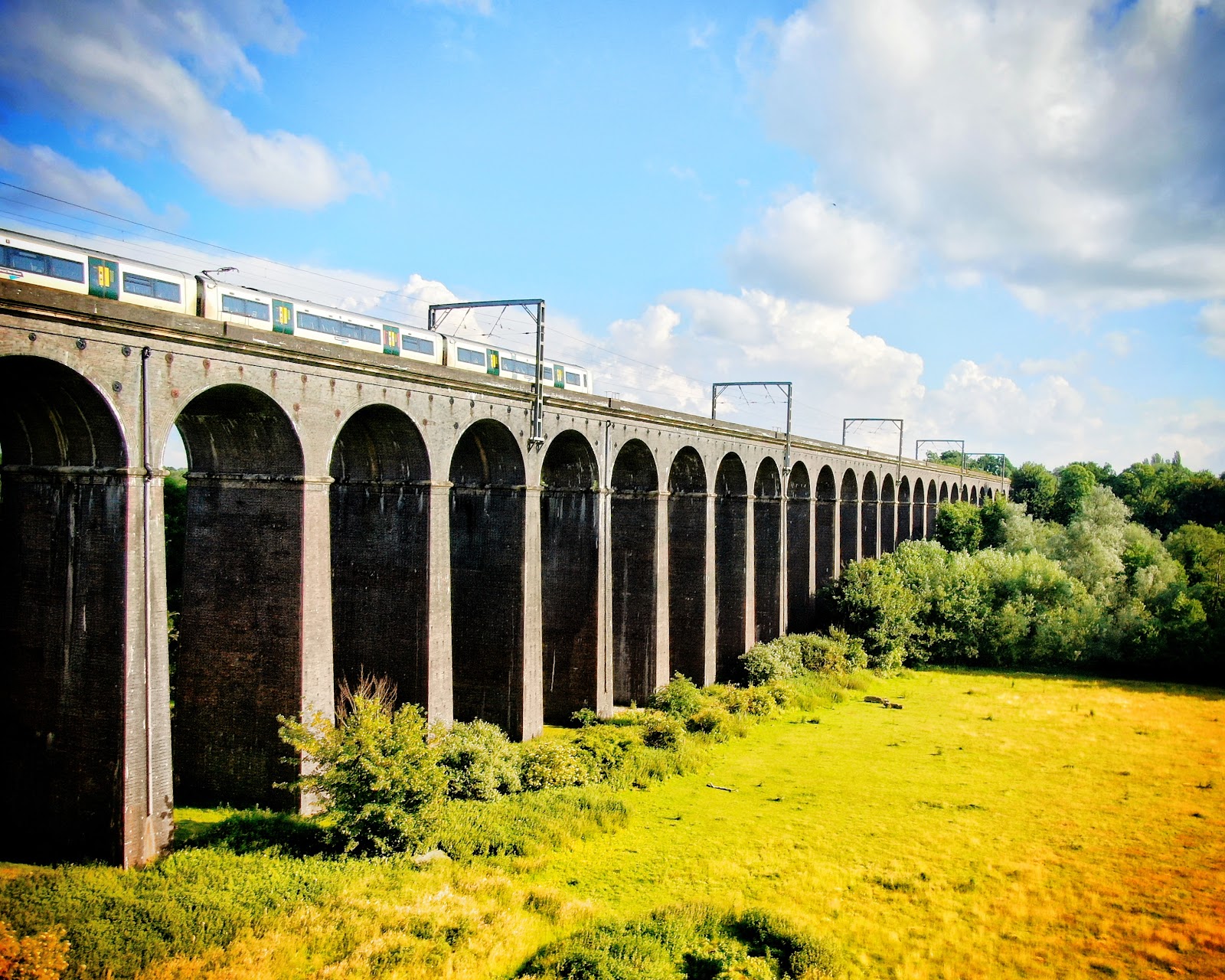 Digswell Viaduct (2026) – Best of TikTok, Instagram & Reddit Travel Guide