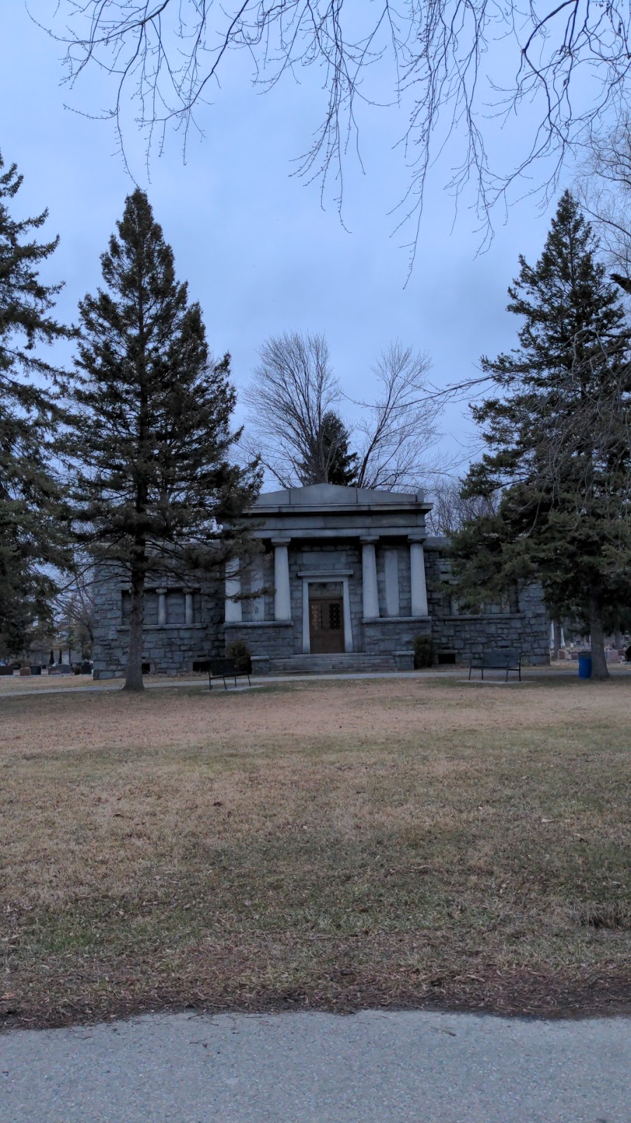 Maple Leaf Cemetery Chatham (2026) – Best of TikTok, Instagram & Reddit ...