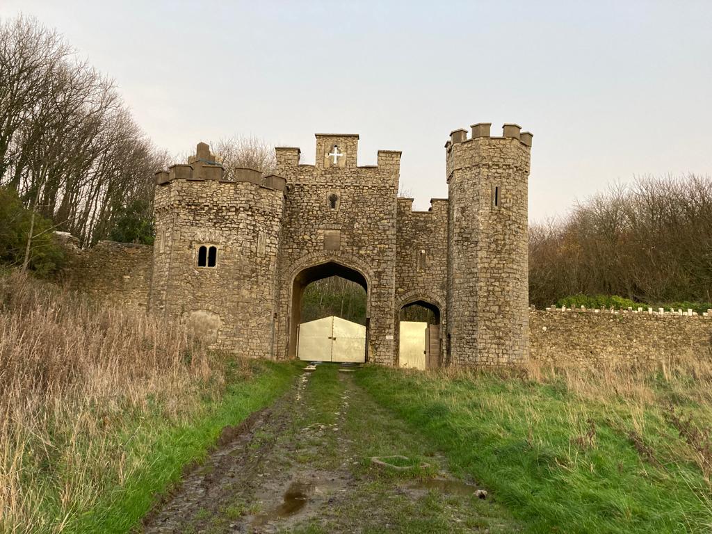 Dunraven Castle Ruins (2025) – Best of TikTok, Instagram & Reddit ...