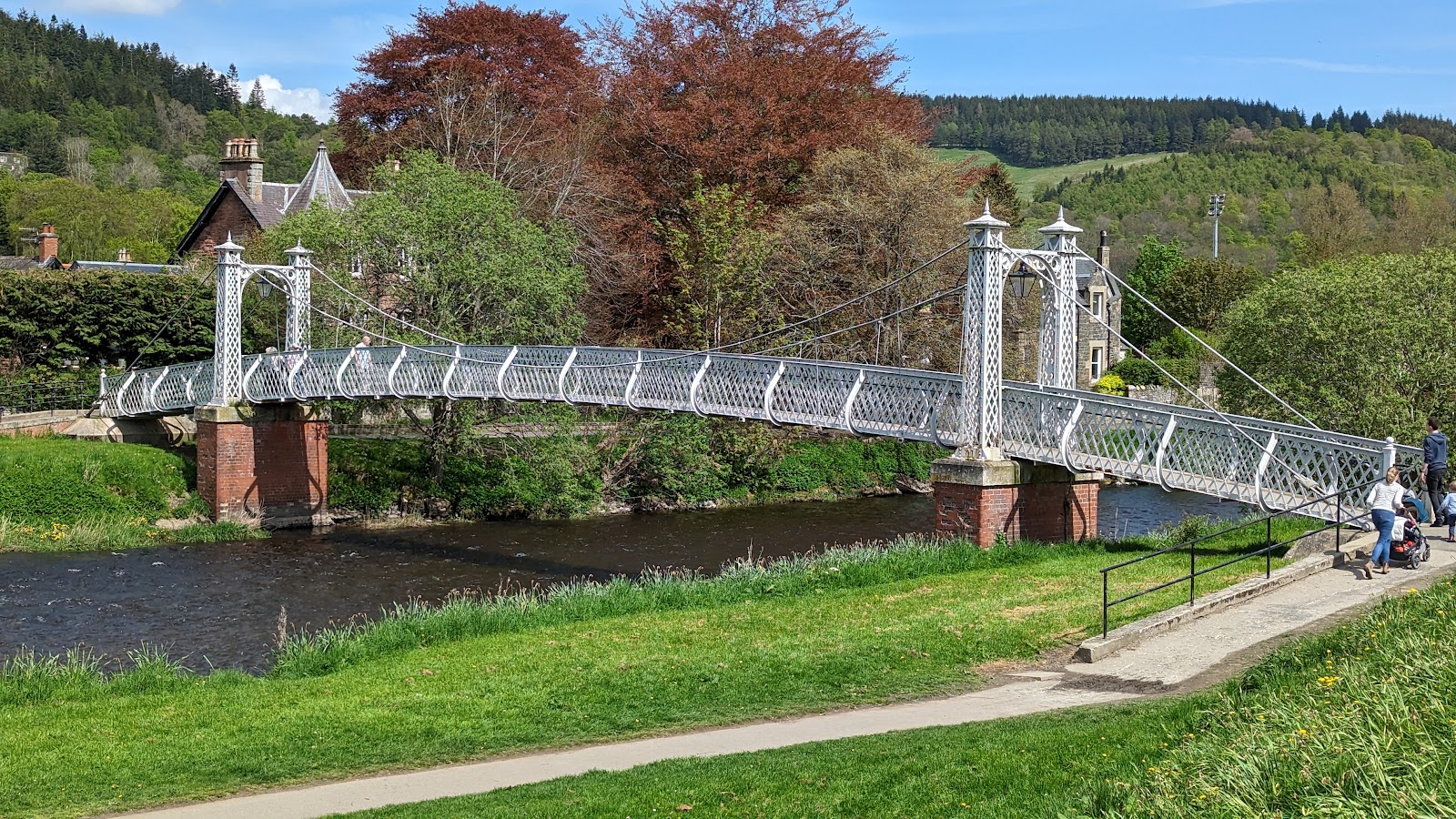 Old Manor Bridge (2026) – Best of TikTok, Instagram & Reddit Travel Guide
