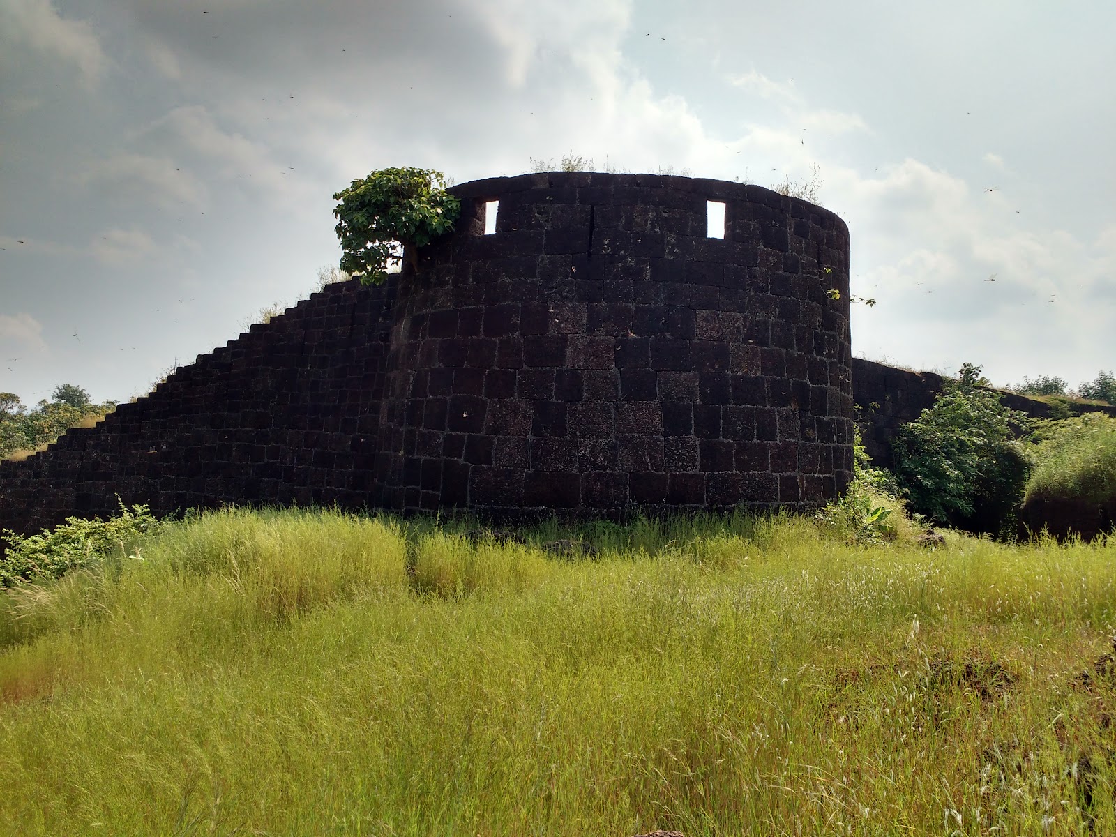 Gopalgad Fort Anjanvel (2026) – Best of TikTok, Instagram & Reddit ...
