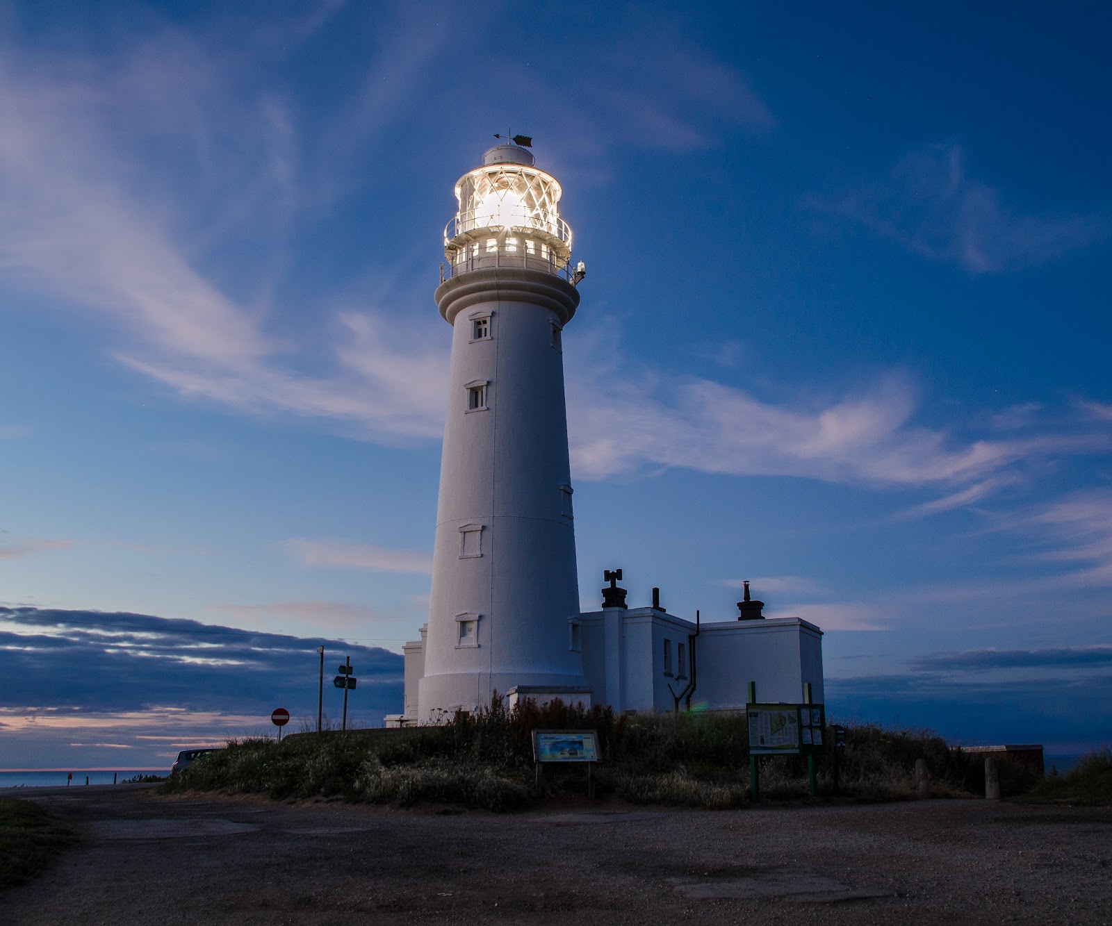 Flamborough Head Lighthouse (2026) – Best of TikTok, Instagram & Reddit ...