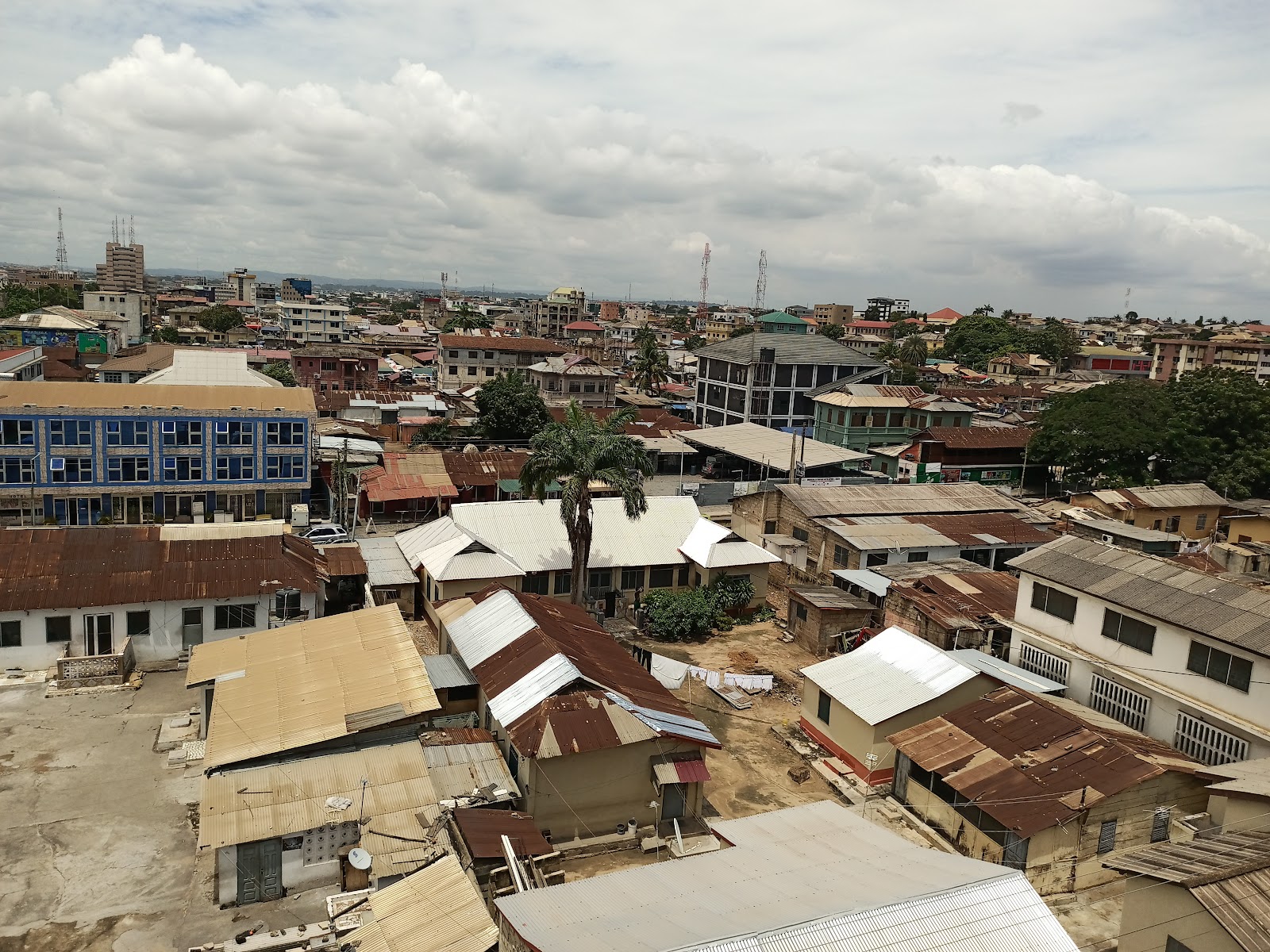 Adabraka Accra (2025) – Best of TikTok, Instagram & Reddit Travel Guide