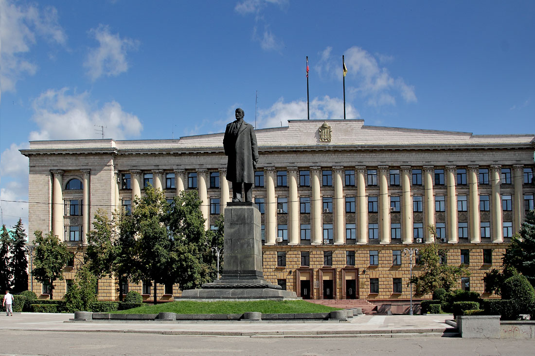 Lenin Square (2026) – Best of TikTok, Instagram & Reddit Travel Guide