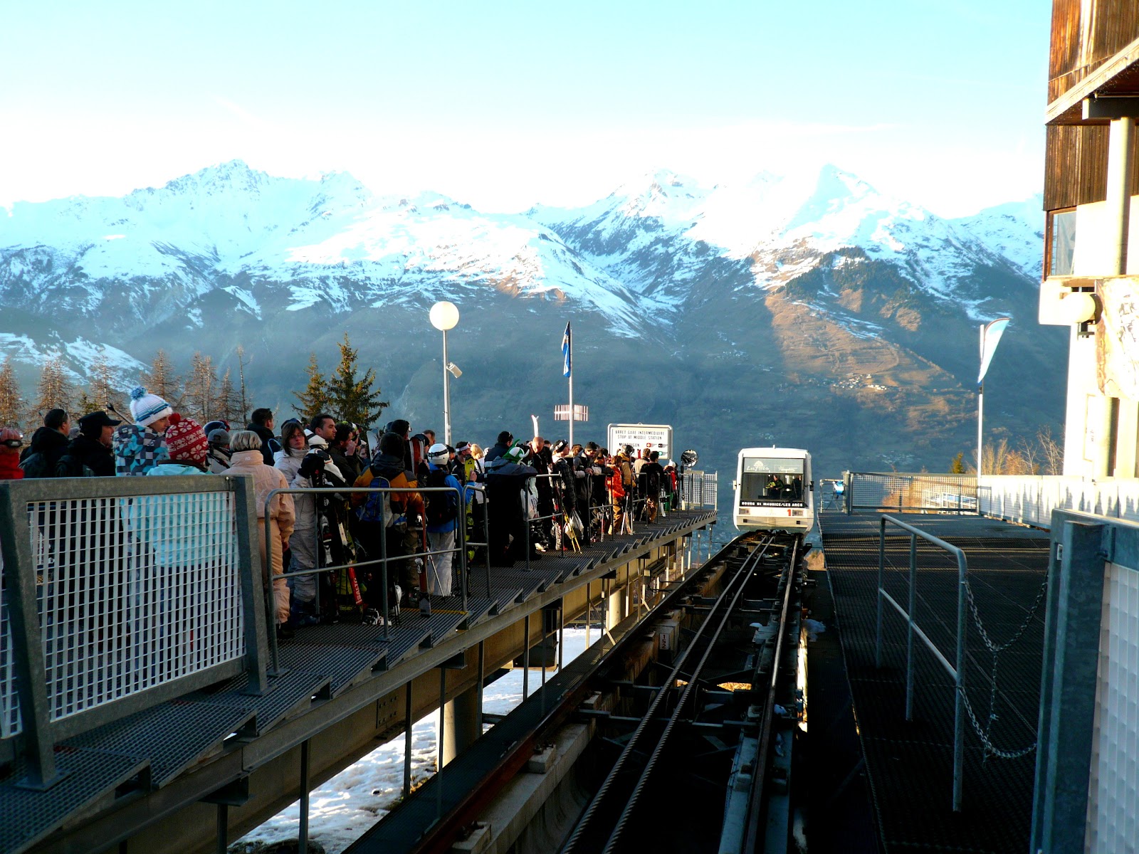 Les Arcs Funicular (2025) – Best of TikTok, Instagram & Reddit Travel Guide