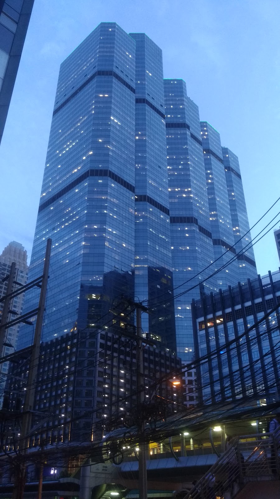 Empire Tower (2026) – Best of TikTok, Instagram & Reddit Travel Guide