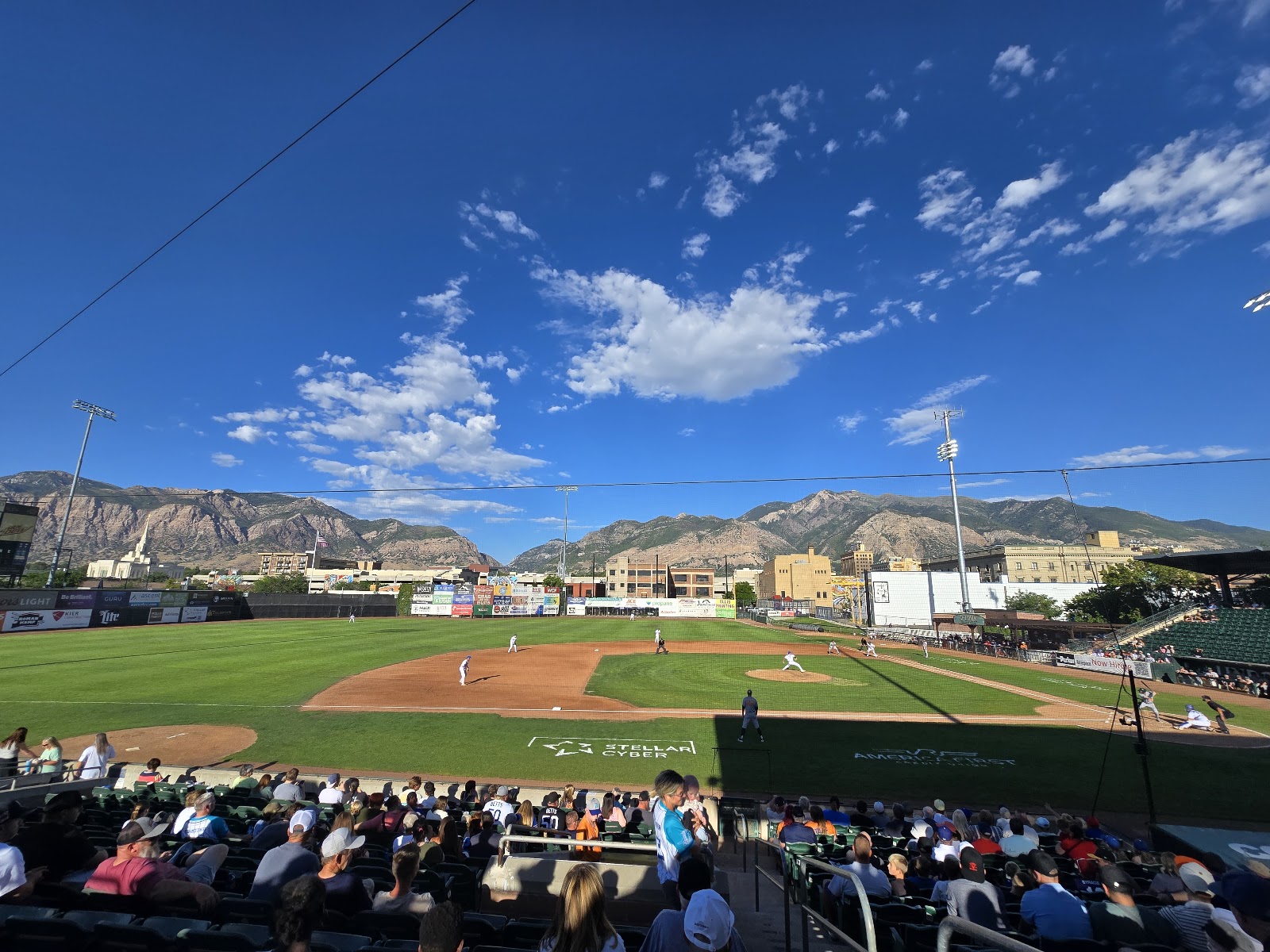 Lindquist Field (2025) – Best of TikTok, Instagram & Reddit Travel Guide