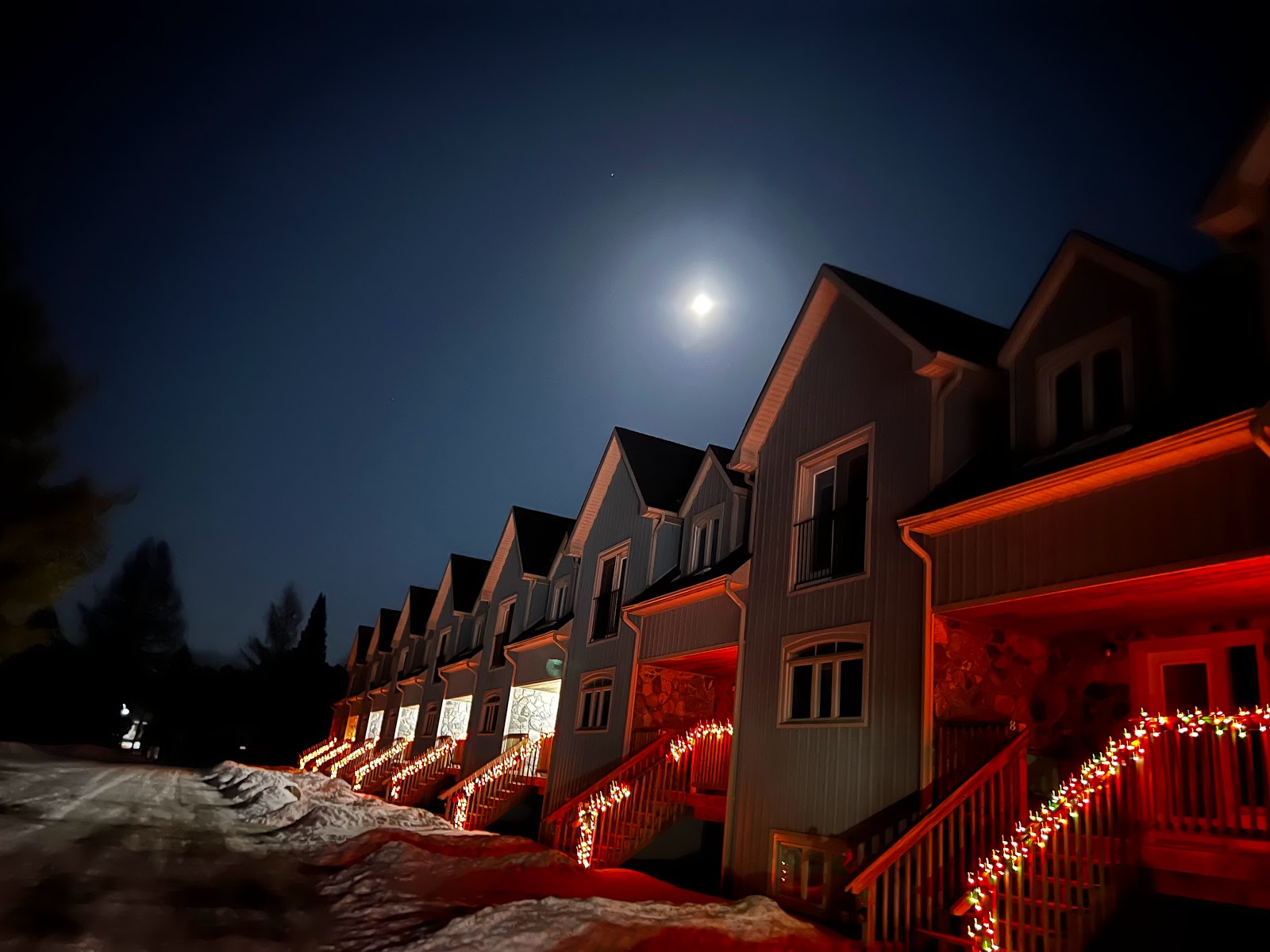 Scarlett Point (2025) – Best of TikTok, Instagram & Reddit Travel Guide