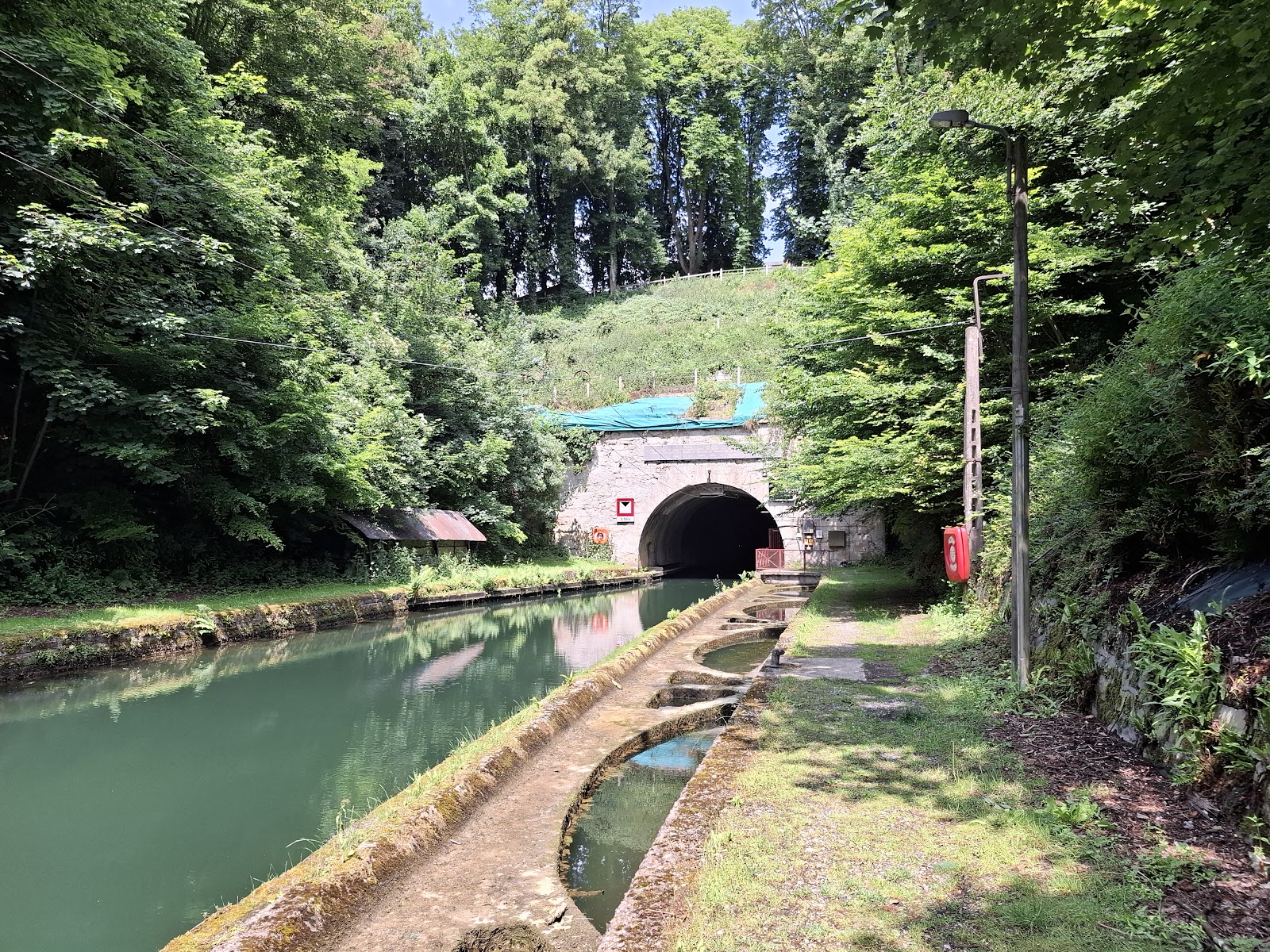 Riqueval Tunnel (2026) – Best of TikTok, Instagram & Reddit Travel Guide