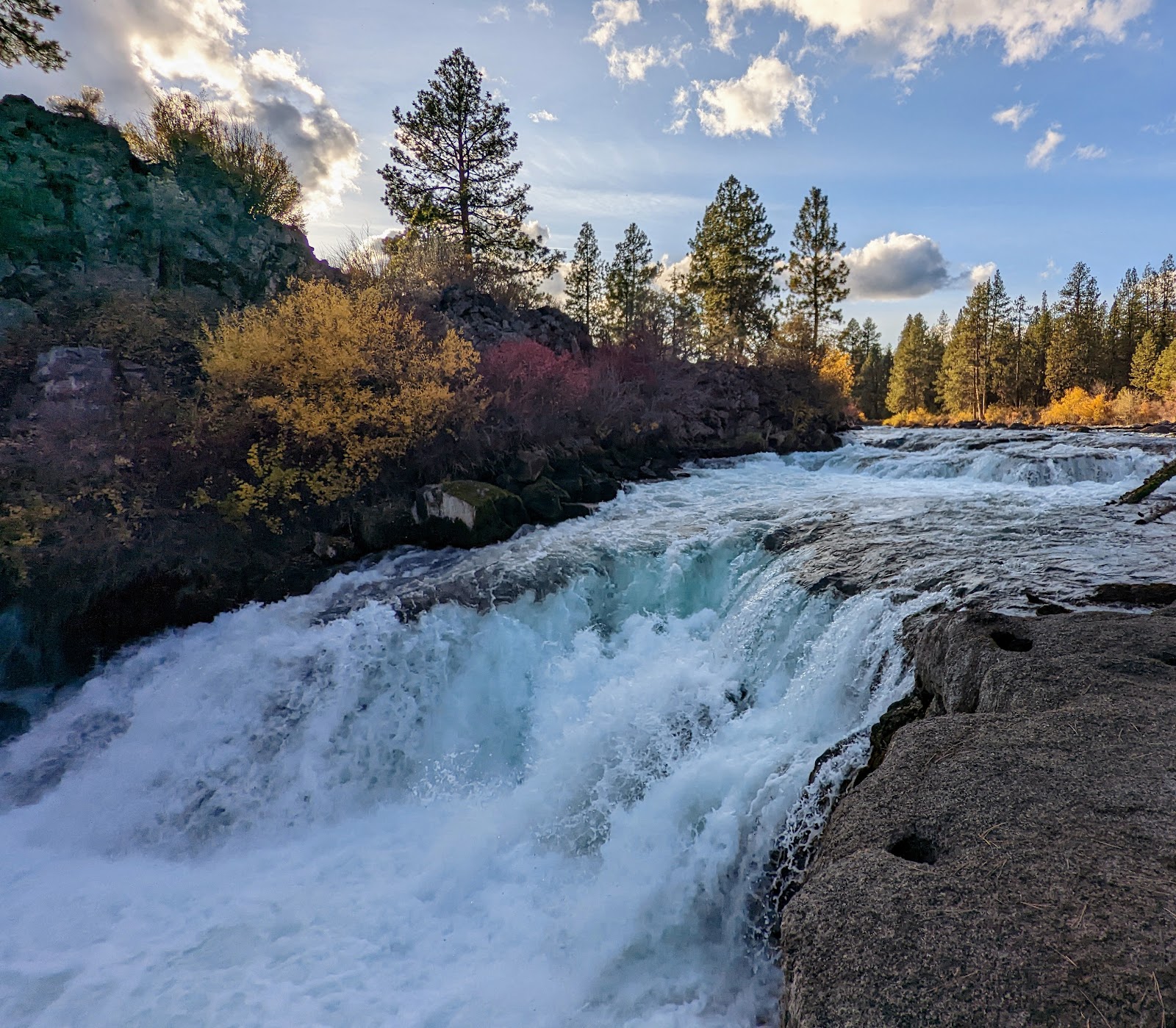 Dillon Falls (2026) – Best of TikTok, Instagram & Reddit Travel Guide