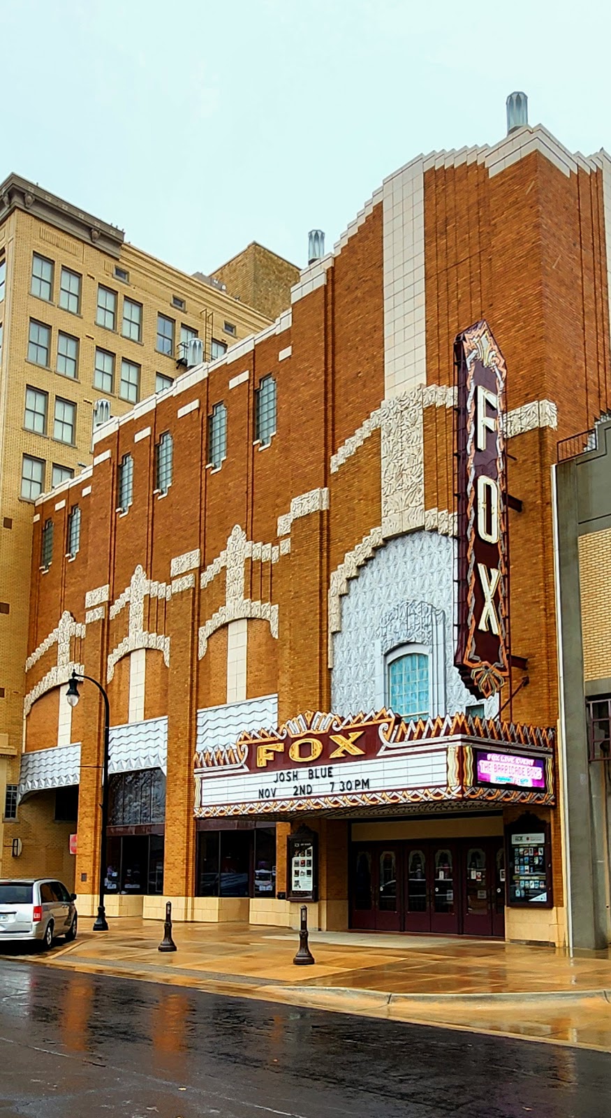 Fox Theatre (2026) – Best of TikTok, Instagram & Reddit Travel Guide