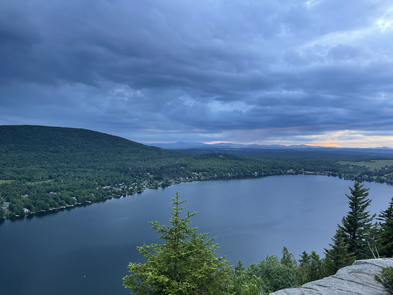 Lake Lyster (2025) – Best of TikTok, Instagram & Reddit Travel Guide