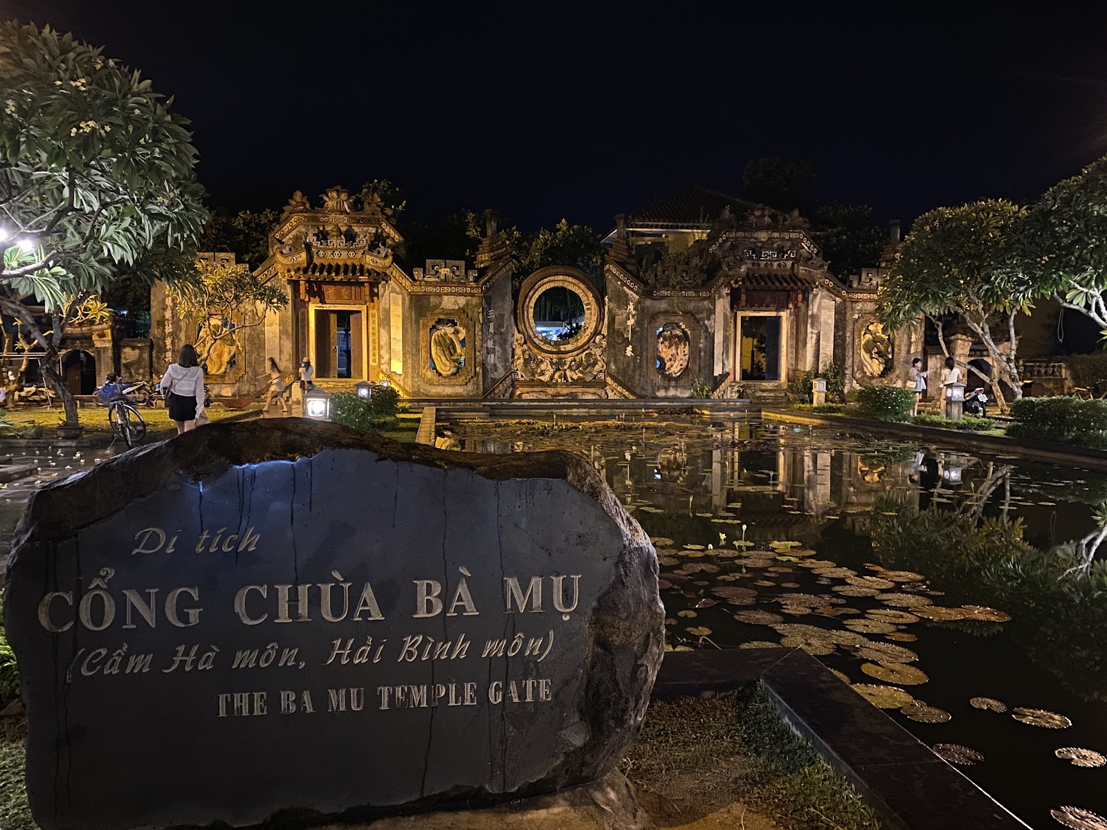 Ba Mu Temple Gate (2026) – Best of TikTok, Instagram & Reddit Travel Guide