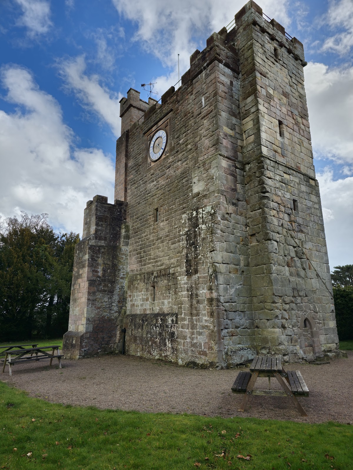 Preston Tower (2025) – Best of TikTok, Instagram & Reddit Travel Guide