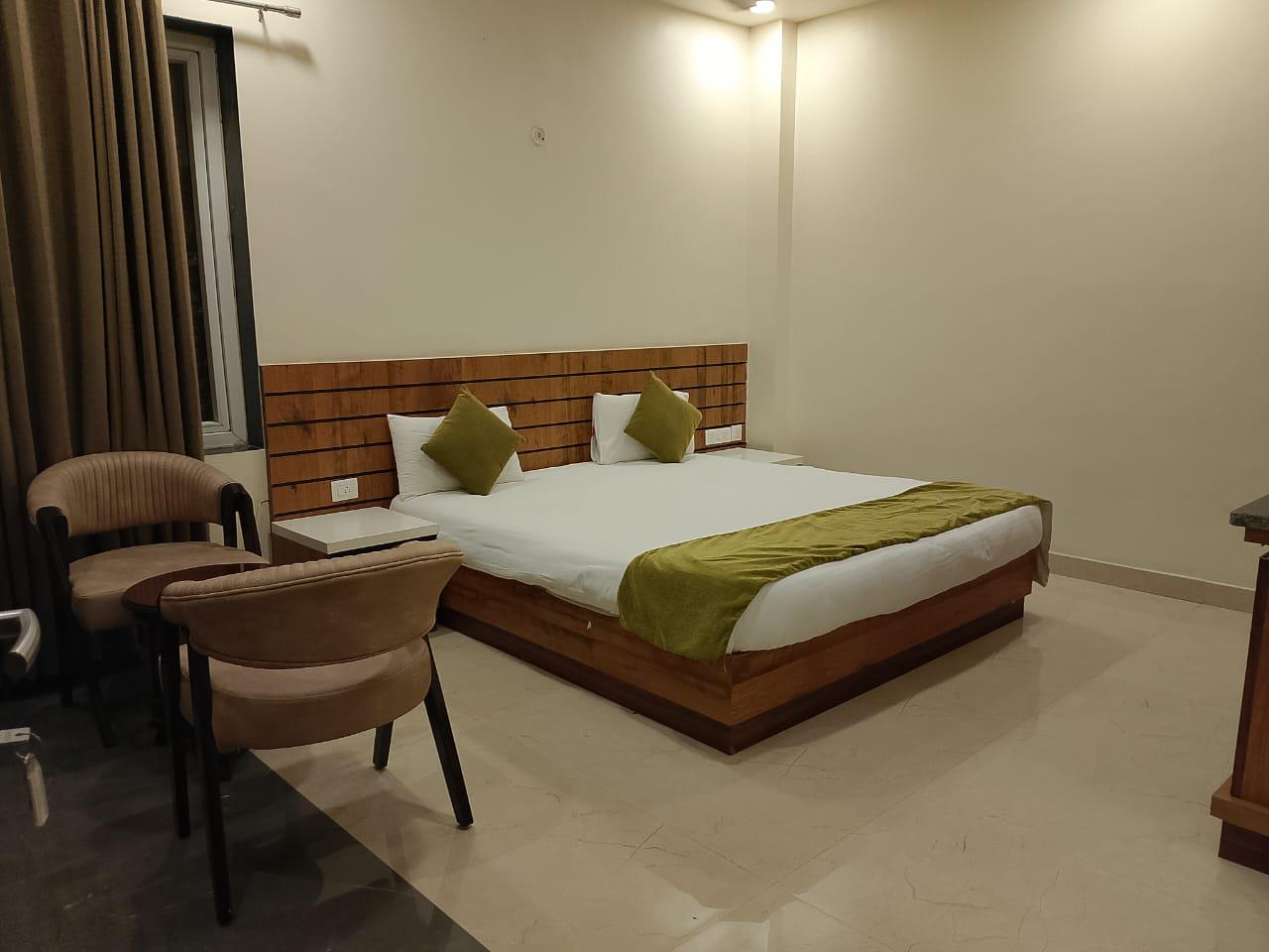Prem Sarovar Barsana (2026) – Best of TikTok, Instagram & Reddit Travel ...