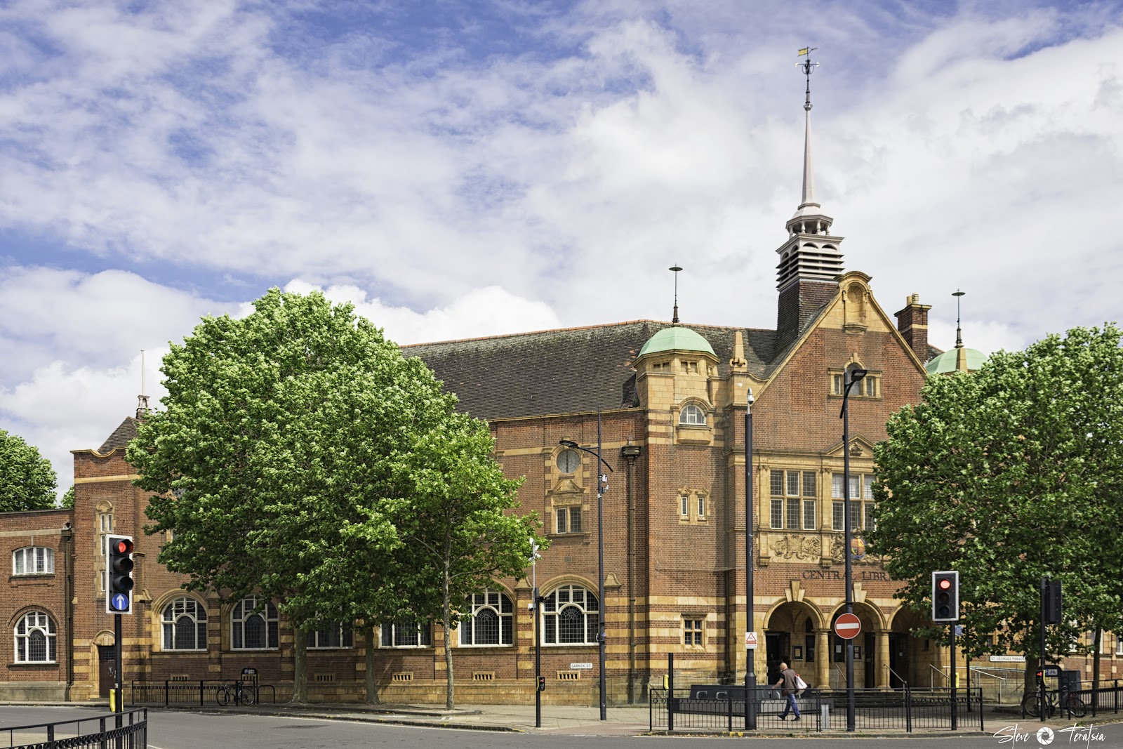 Wolverhampton Central Library (2025) – Best of TikTok, Instagram ...