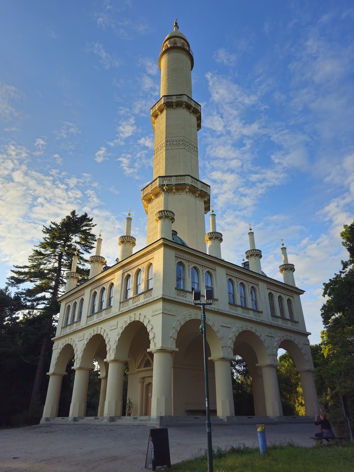 Minaret Lednice (2025) – Best of TikTok, Instagram & Reddit Travel Guide