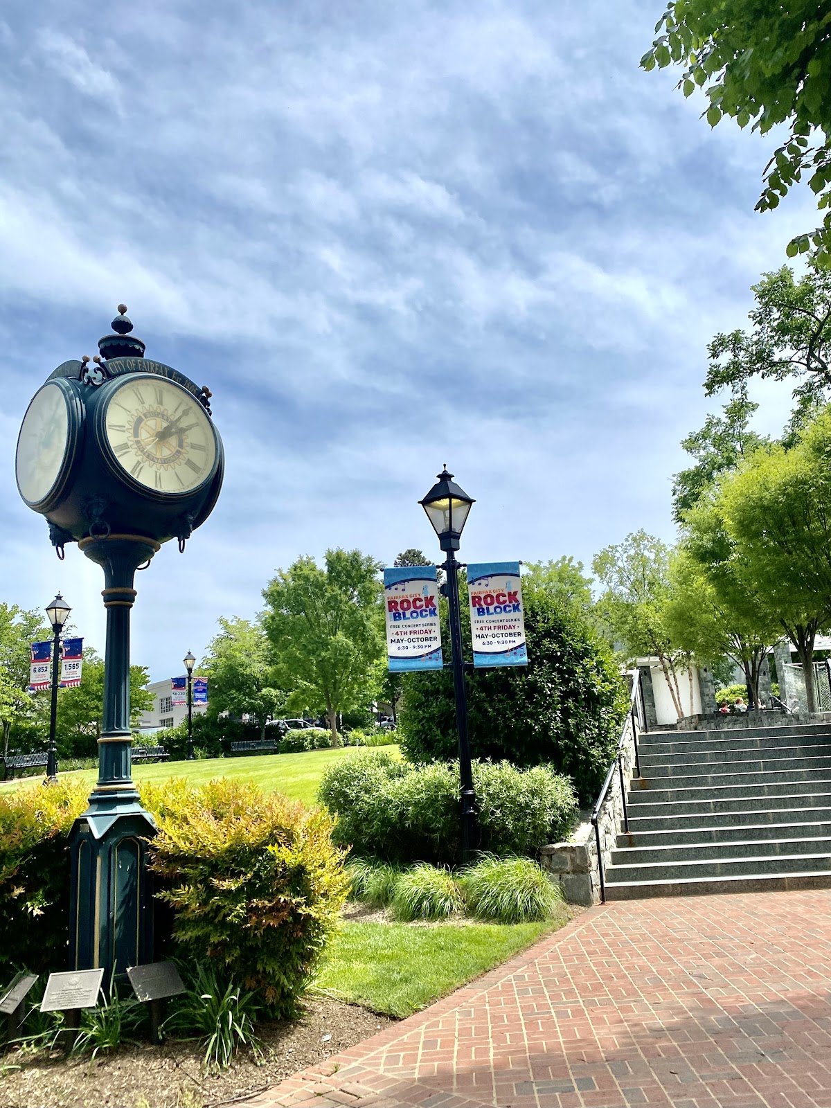 Old Town Square Fairfax (2025) – Best of TikTok, Instagram & Reddit ...