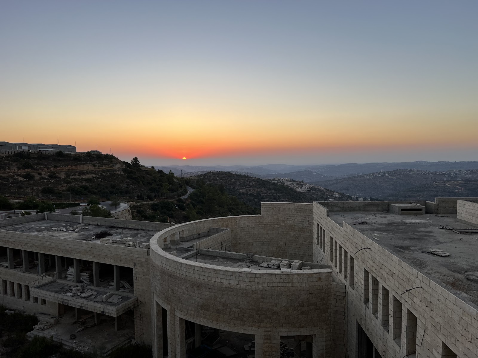 Rawabi Amphitheater (2025) – Best of TikTok, Instagram & Reddit Travel Guide