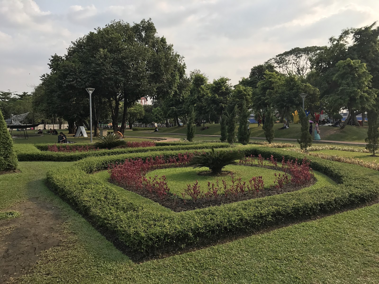 Thakin Mya Park (2026) – Best of TikTok, Instagram & Reddit Travel Guide