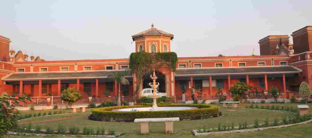 Dayalbagh Agra (2026) – Best of TikTok, Instagram & Reddit Travel Guide