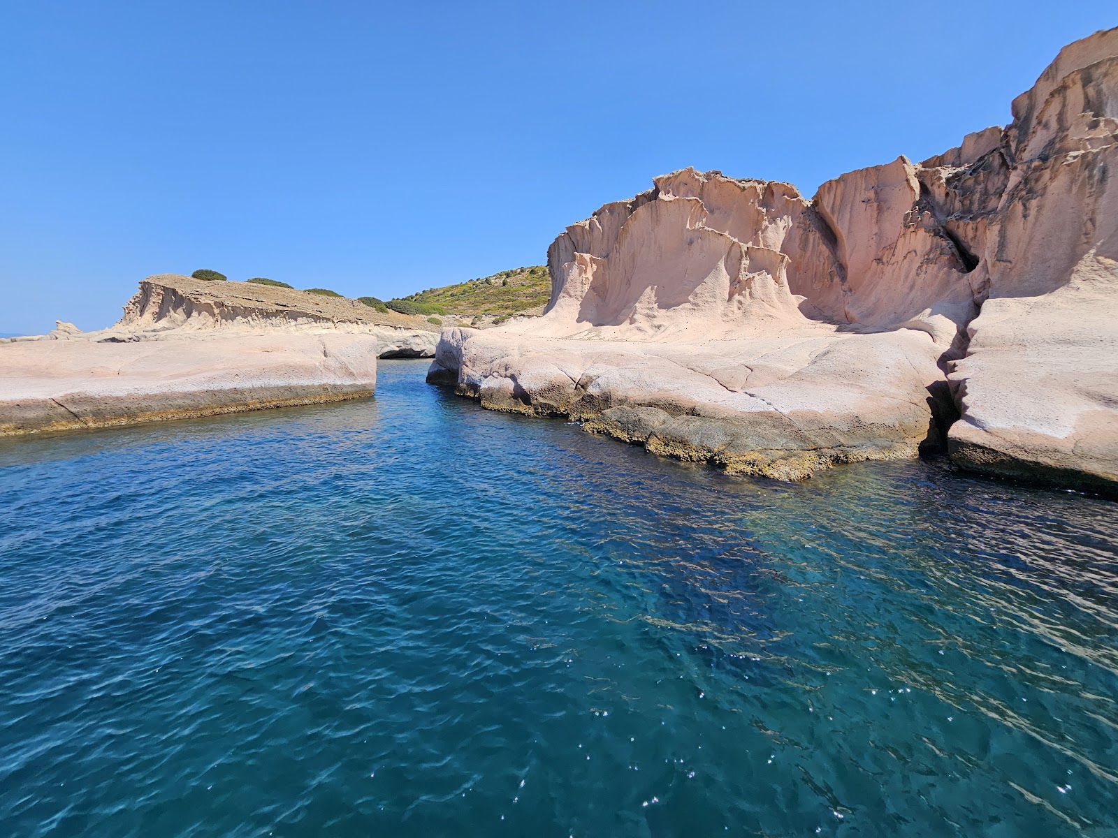 Siren Rocks Foça (2026) – Best of TikTok, Instagram & Reddit Travel Guide