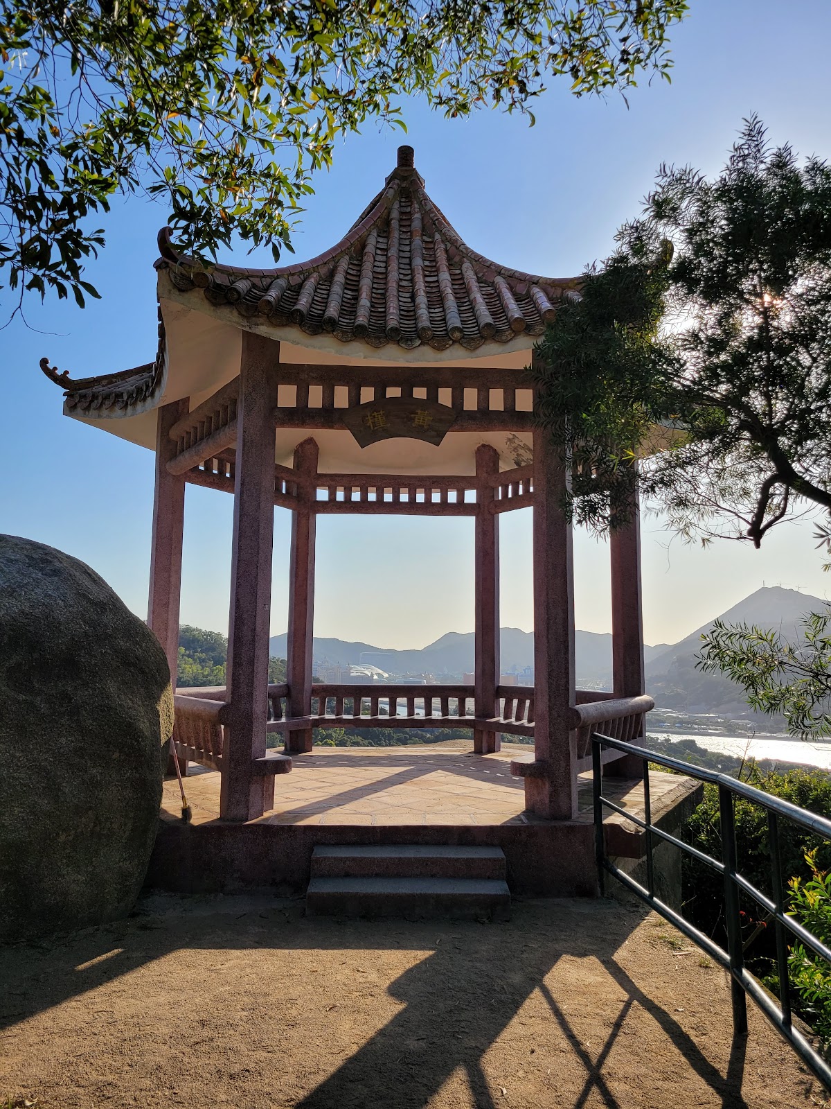 Coloane Trail (2026) – Best of TikTok, Instagram & Reddit Travel Guide
